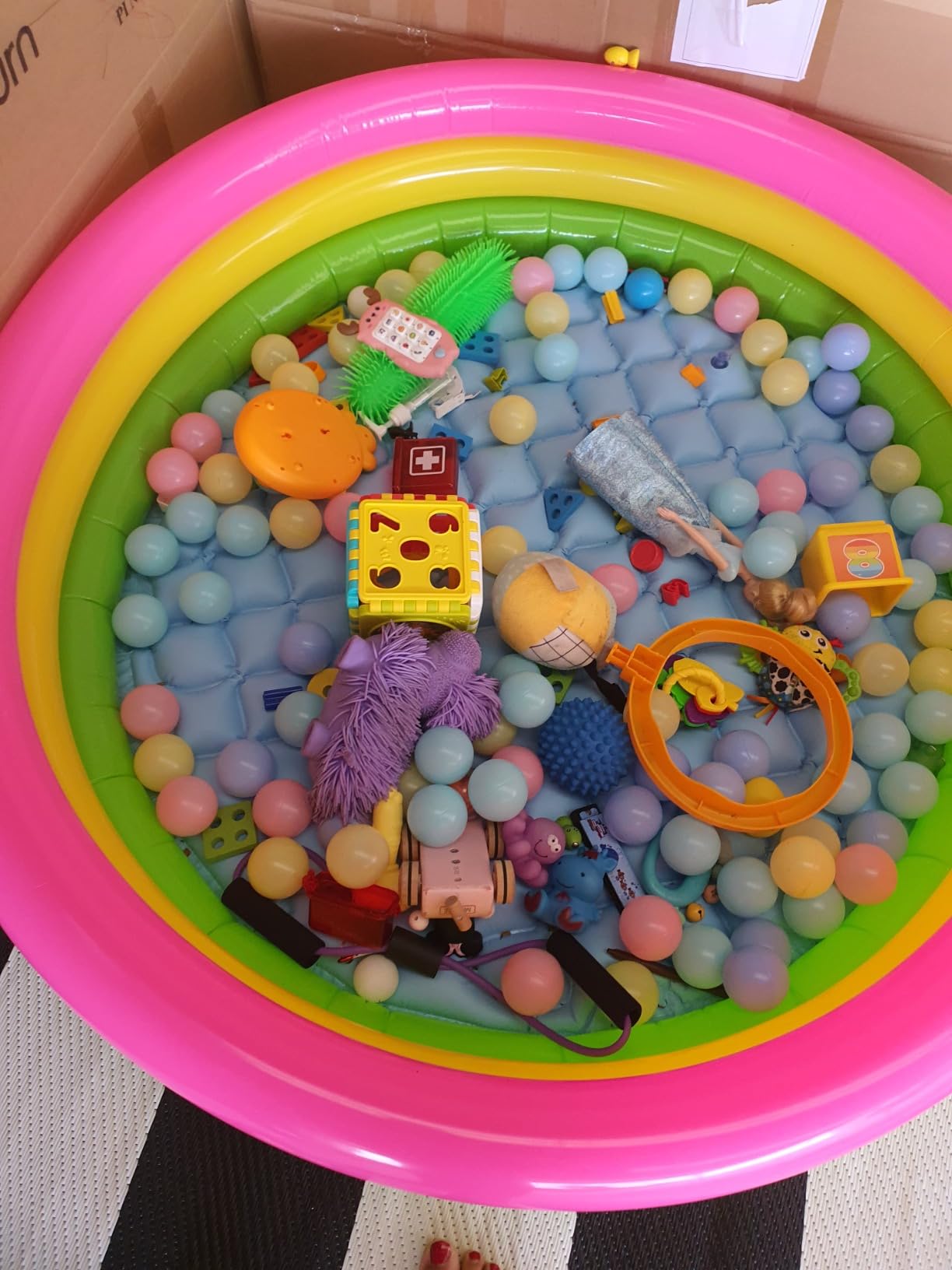 INTEX 57412 Sunset Glow Inflatable Pool, 114cm x 25cm, 3-Ring Kiddie ...