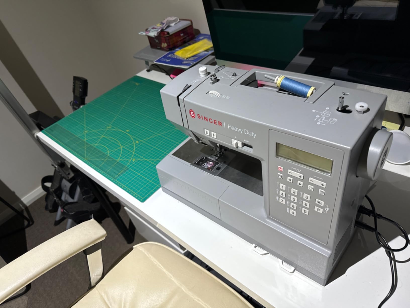 Singer HD6705C Heavy Duty Digital Sewing Machine : Amazon.com.au: Home