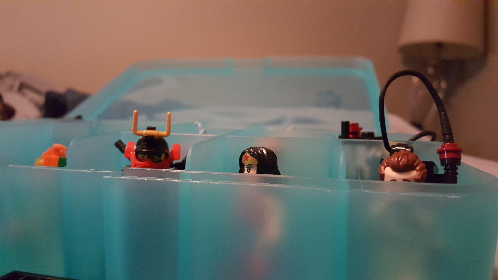 Amazon.com: LEGO Dimensions Gaming Capsule Transparent Light Blue ...