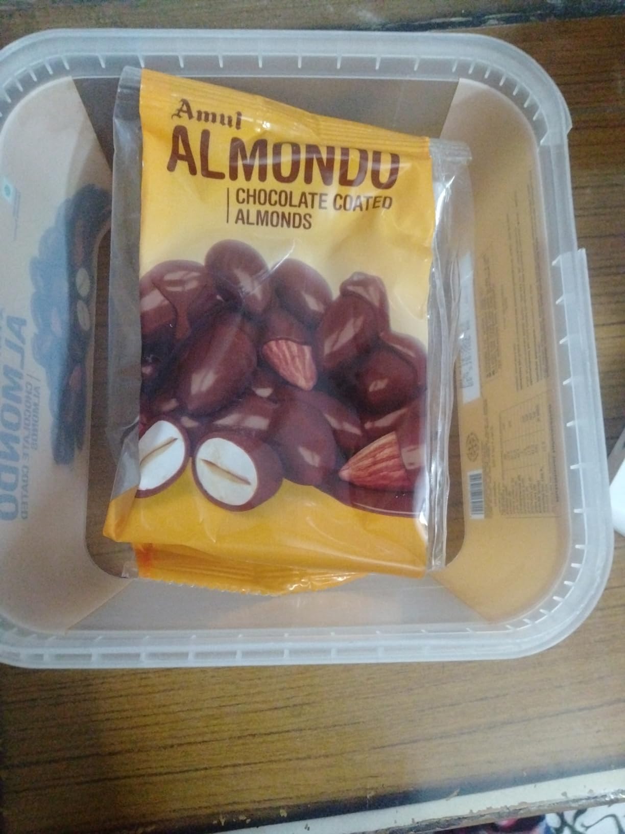 Amul Almondo Chocolate 200 Gm. Rs. 200/- : Amazon.in: Grocery & Gourmet ...