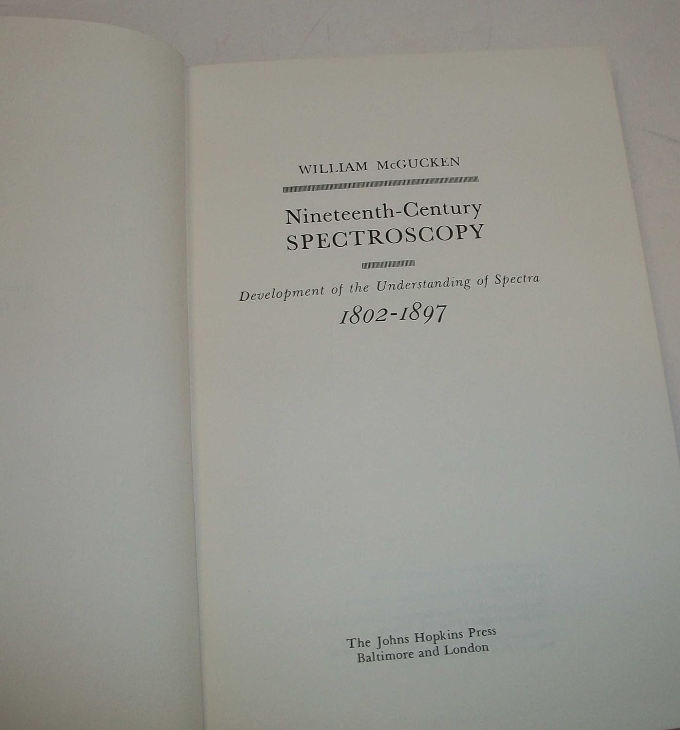Amazon.com: Nineteenth-Century Spectroscopy: Development of the ...