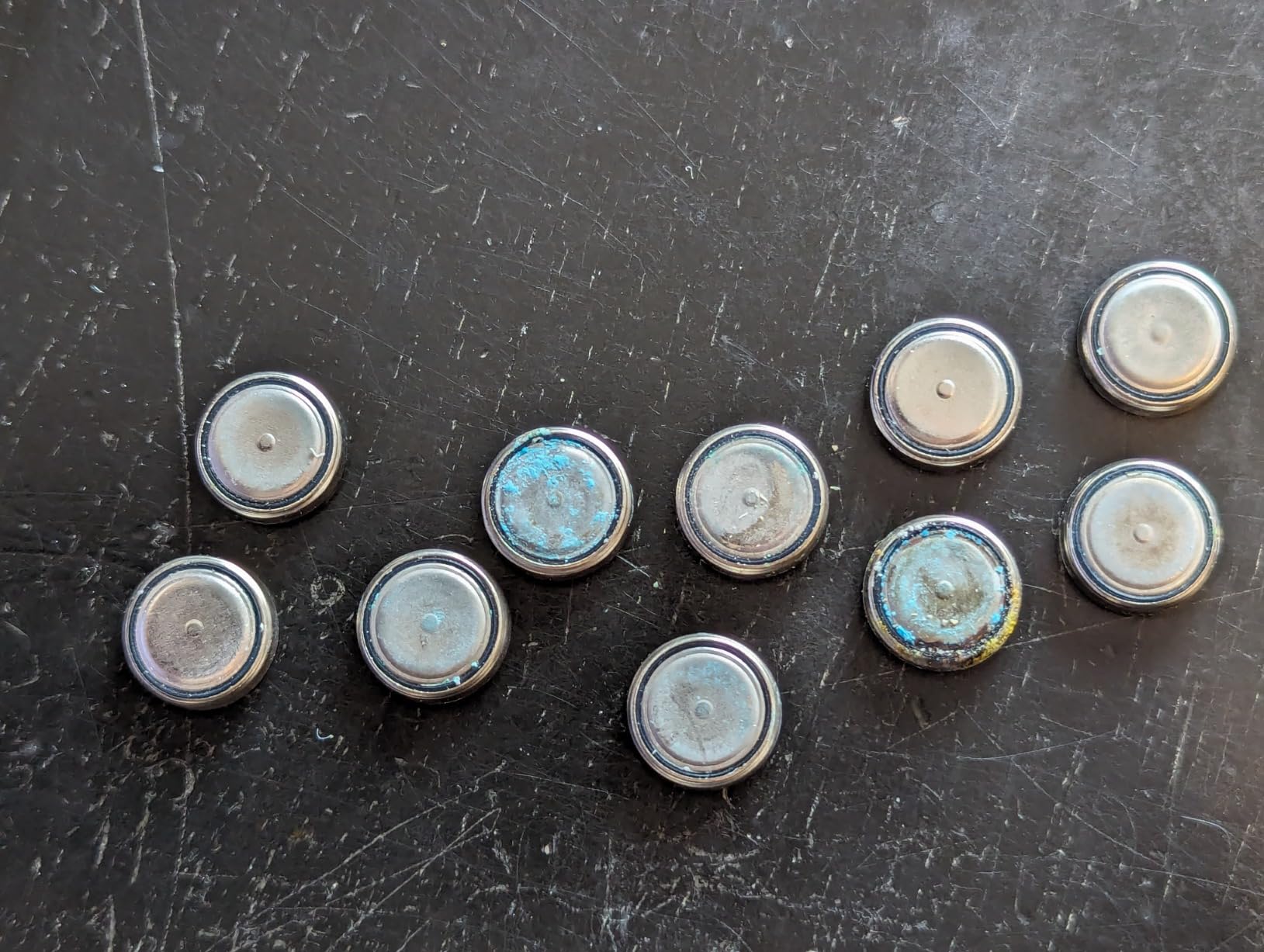 Amazon.com: SUNCOM (10 pcs) AG10 Alkaline 1.5V Button Cell Battery ...