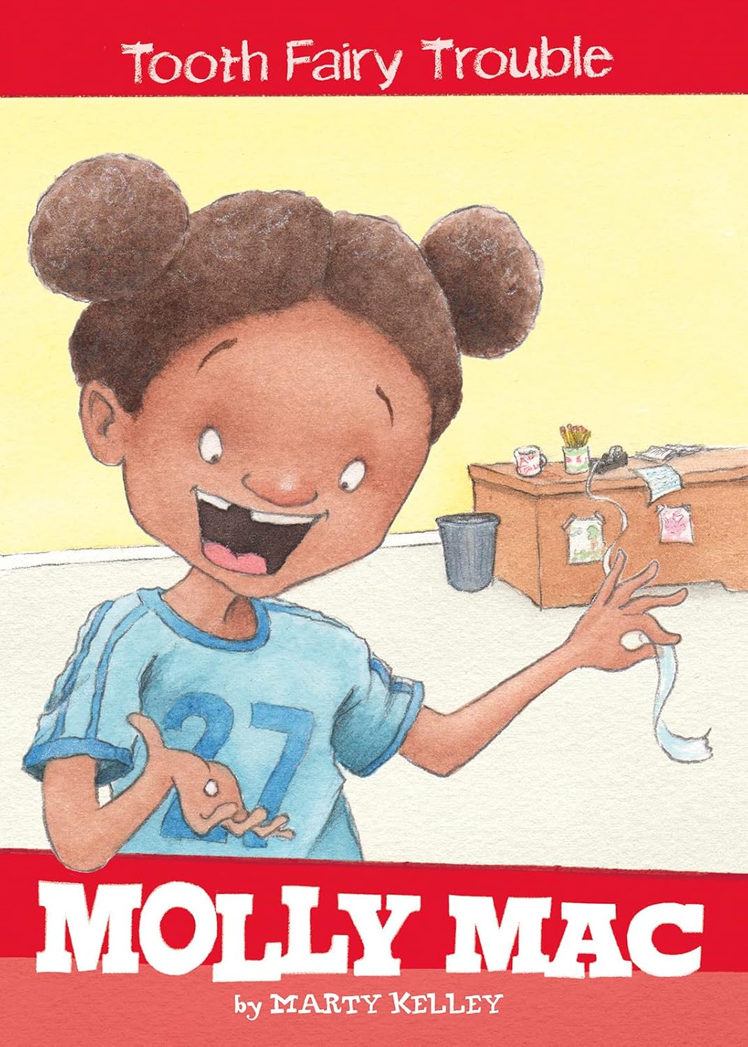 Amazon.com: Tooth Fairy Trouble (Molly Mac): 9781515808381: Marty ...