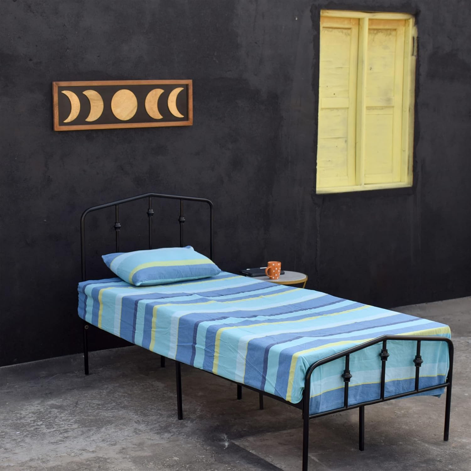 BLACKSMITH STREET Metal Bed, Pyramic Bed, Bedroom Furniture,White Metal ...