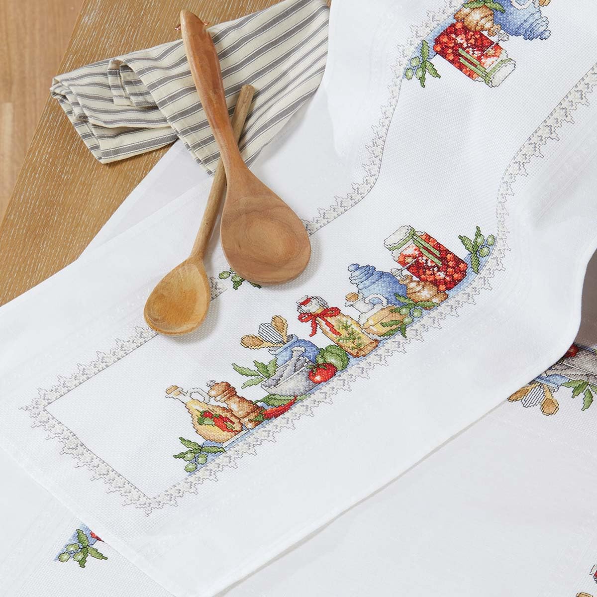 Amazon.com: Craftways Kitchen Time Table Runner Counted Cross-Stitch ...