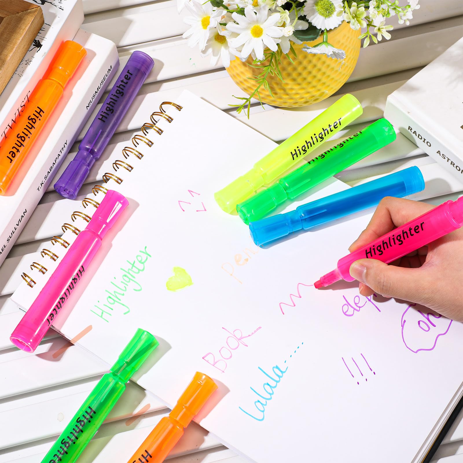 Snapklik.com : Qilery Tank Style Highlighters 30 Pack Chisel Tip ...