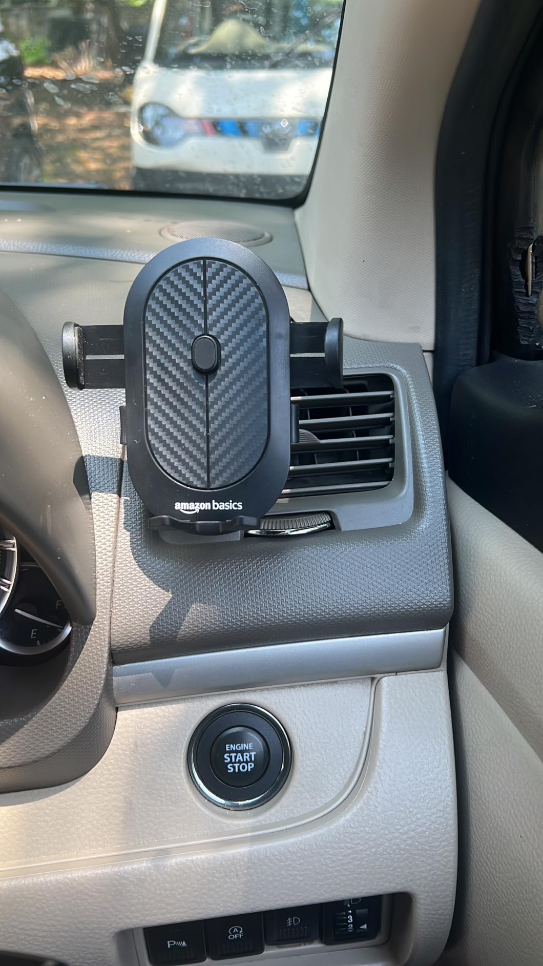 AmazonBasics Universal Car Mobile Holder with One Touch Mechanism ...