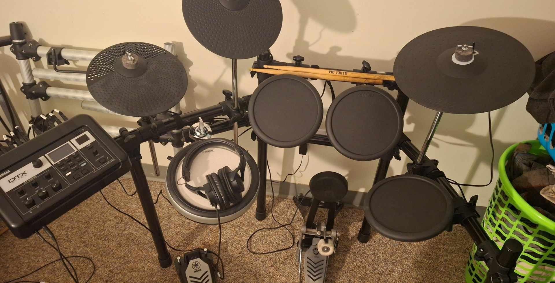 Yamaha Electronic Drum Set (DTX6K-X) : Amazon.ca: Musical Instruments ...