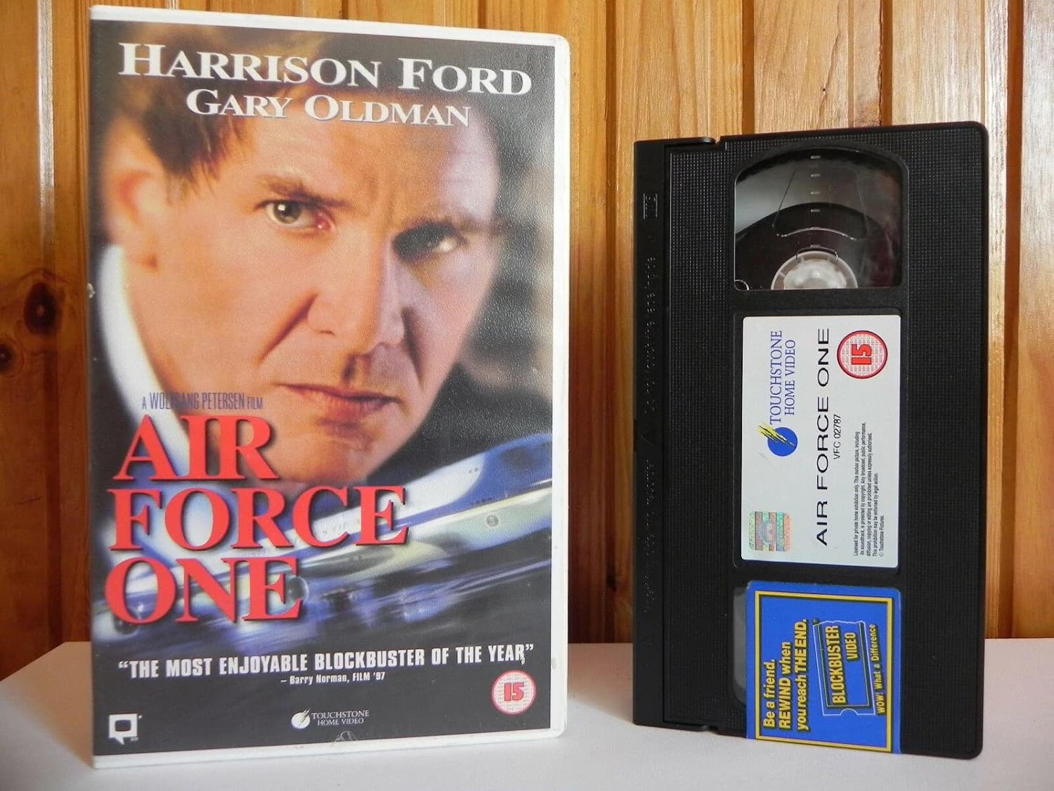 Air Force One [VHS] : Harrison Ford, Gary Oldman, Wendy Crewson, Paul ...