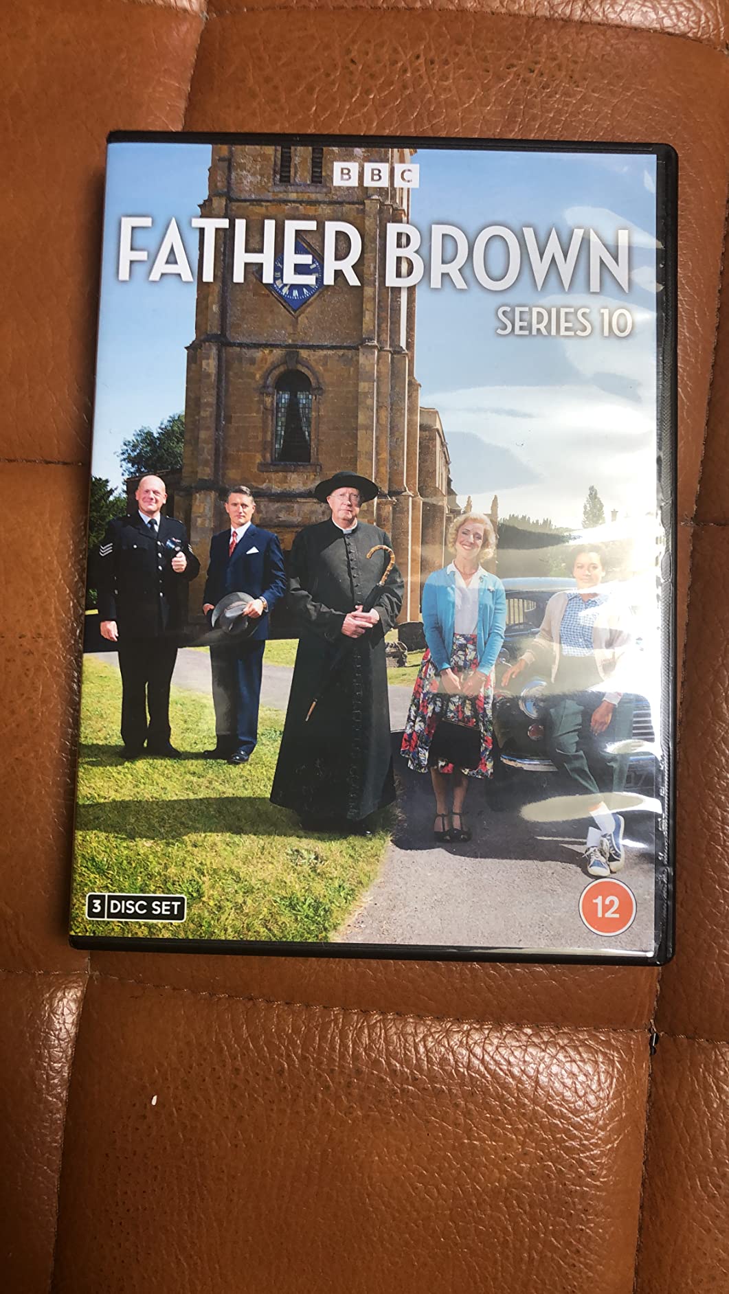 Father Brown Series 10 [DVD]: Amazon.co.uk: Mark Williams, Tom Chambers ...