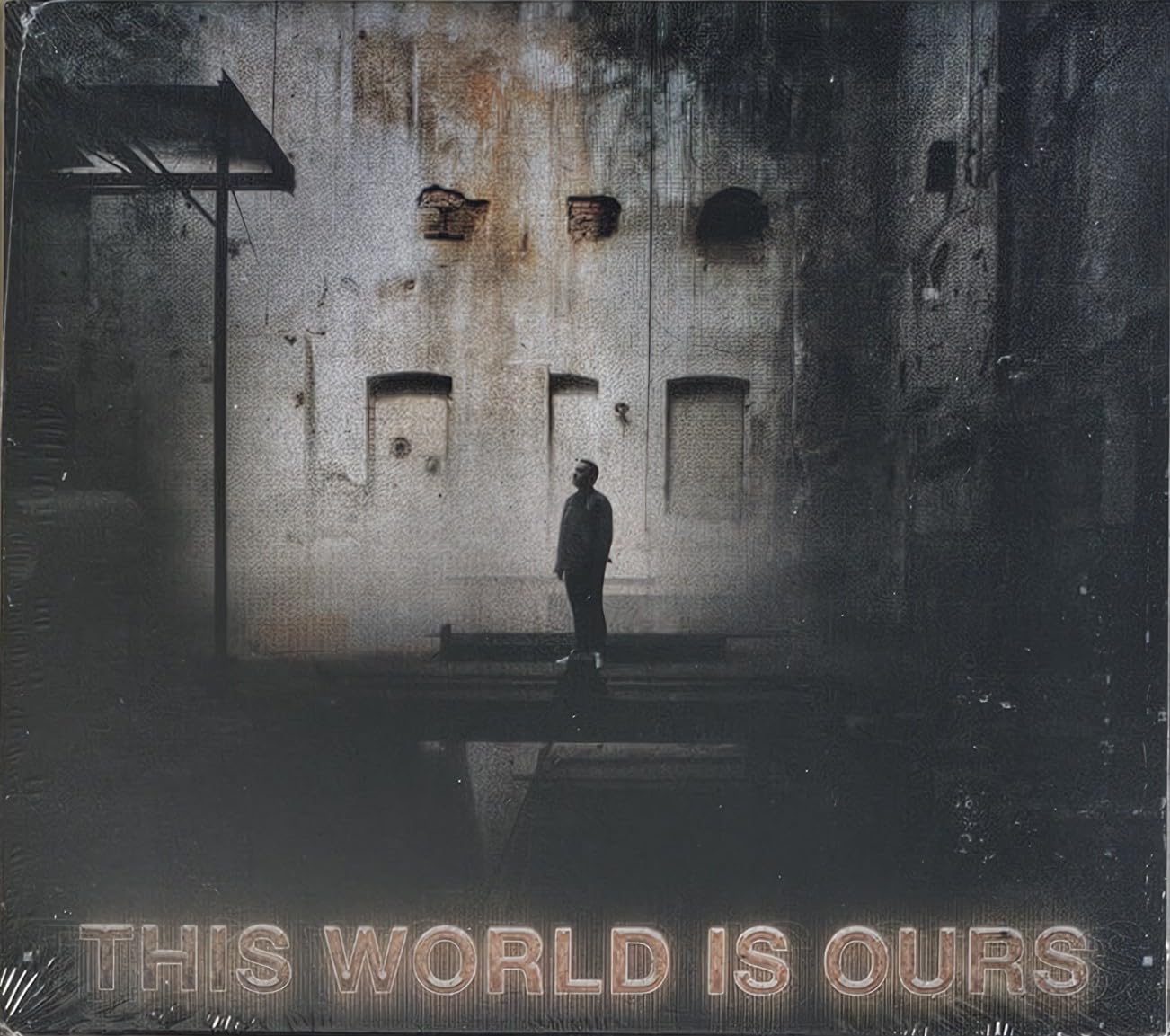 Amazon.com: This World Is Ours: CDs y Vinilo
