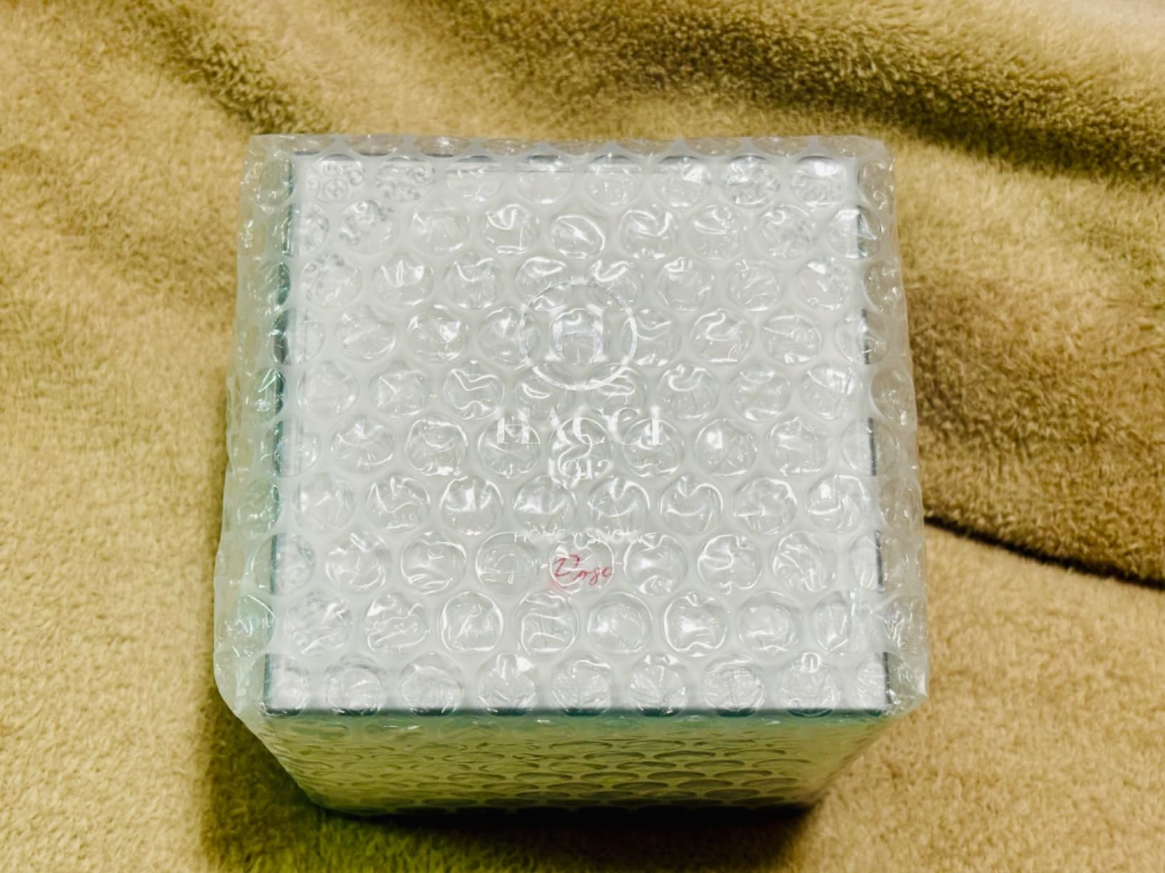 Amazon.co.jp: HACCI(ハッチ) ハニースノー 9本セット (ギフトBOX入り) 30mL×9本 保湿 美肌効果 はちみつ配合 コスメ大賞受賞 : ドラッグストア