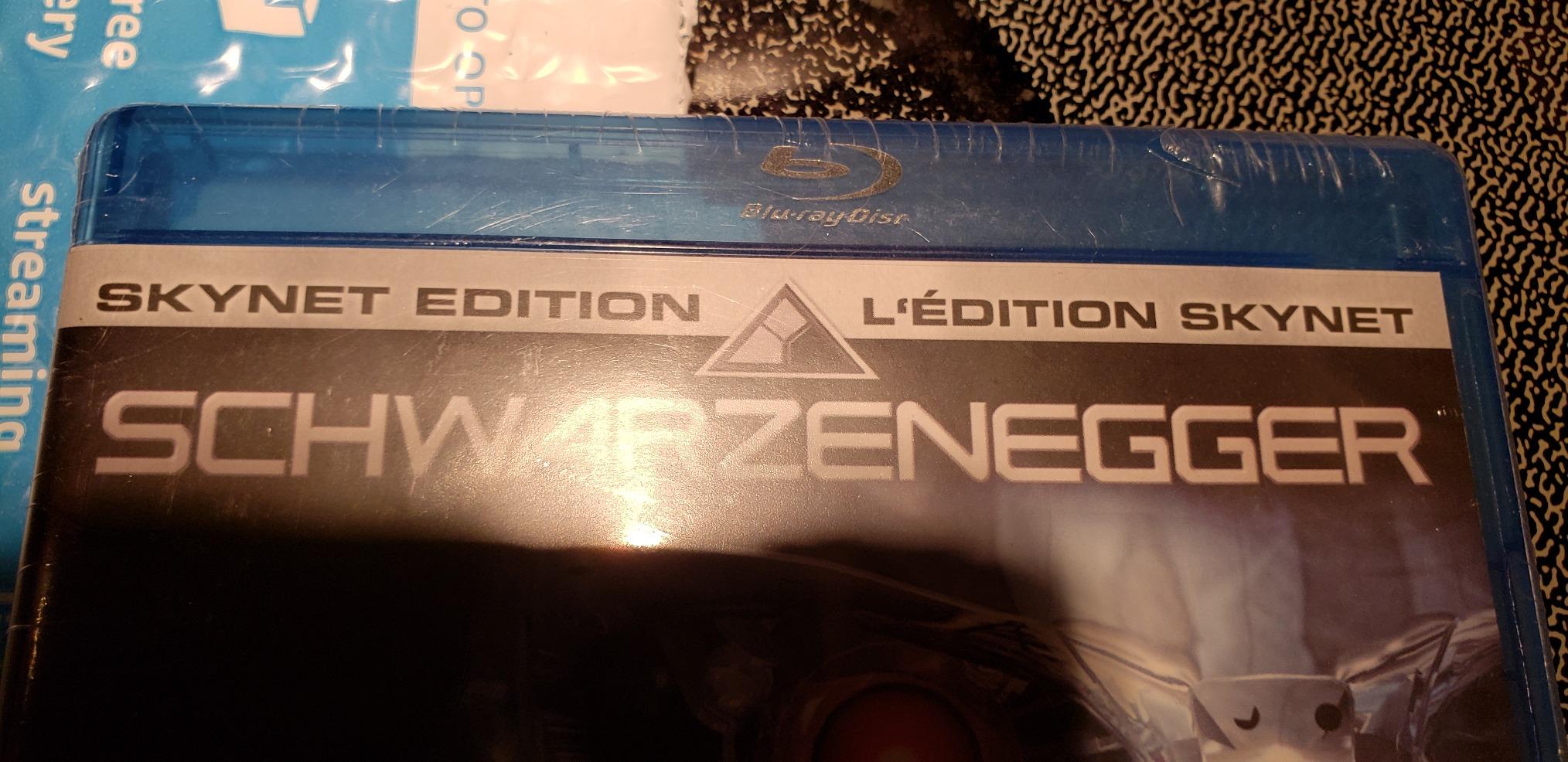 Amazon.com: Terminator 2: Judgment Day (Skynet Edition) [Blu-ray ...