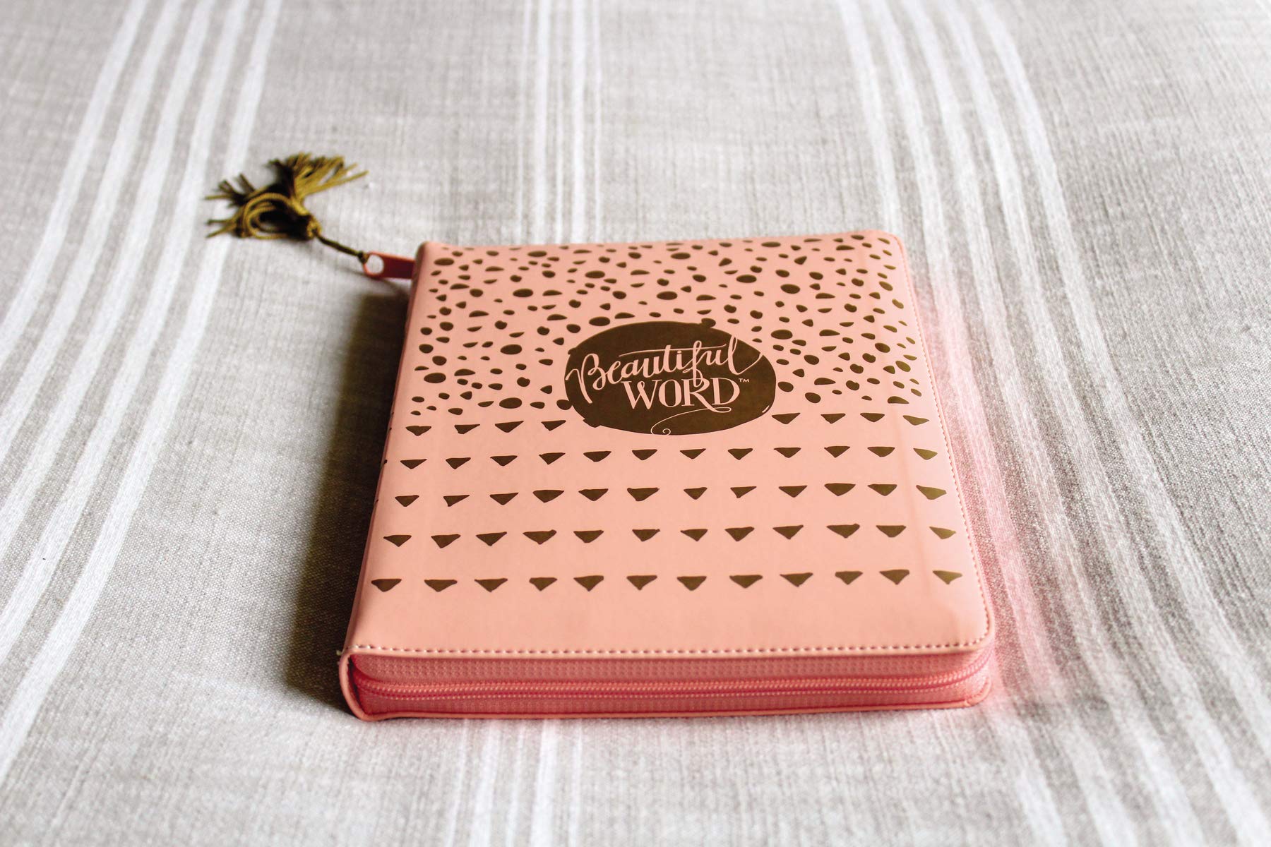 Snapklik.com : NIV, Beautiful Word Bible For Girls, Updated Edition ...