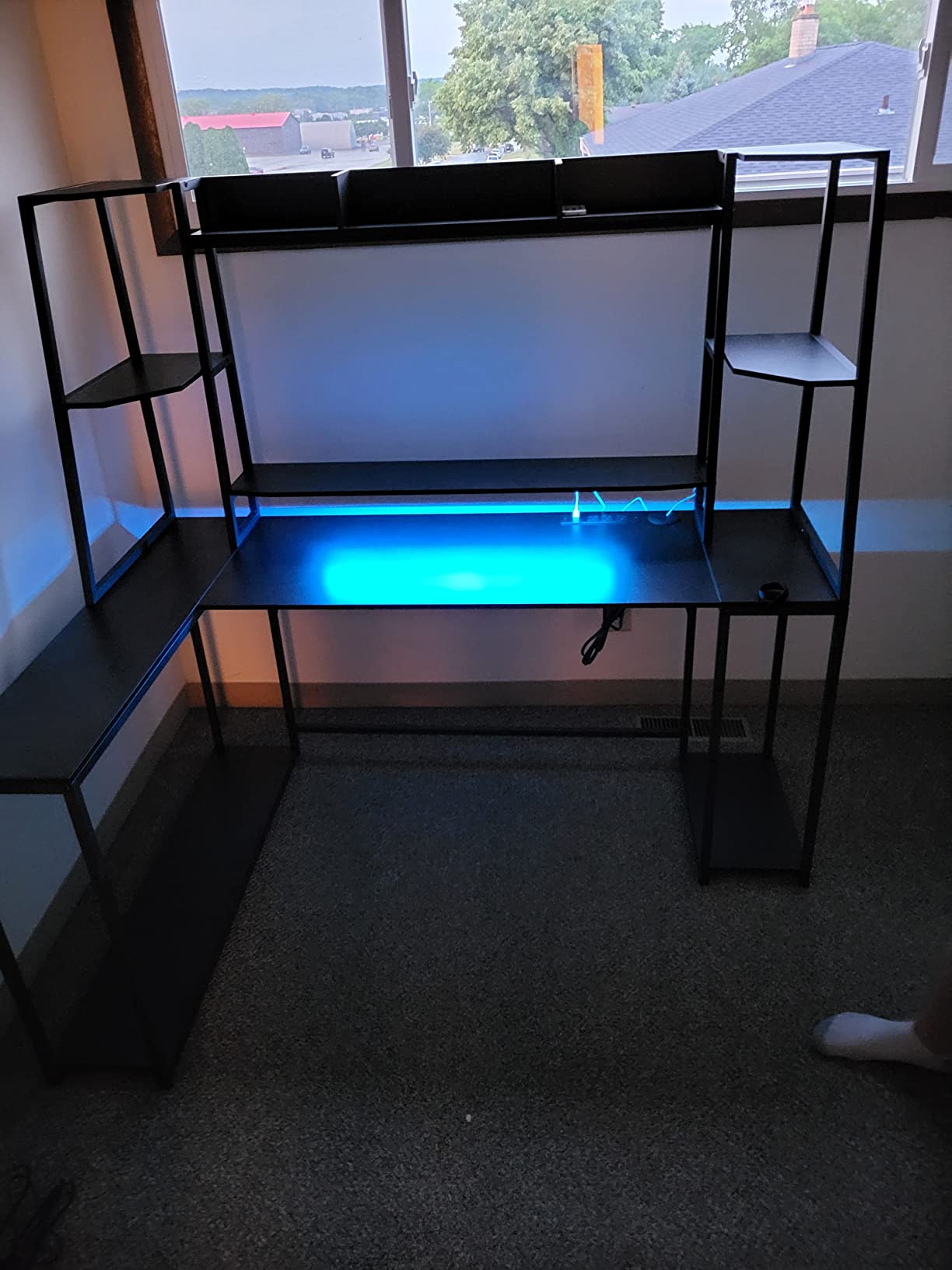$30/mo - Finance L Shaped Gaming Desk with Hutch & Shelves, 47'' Gaming ...