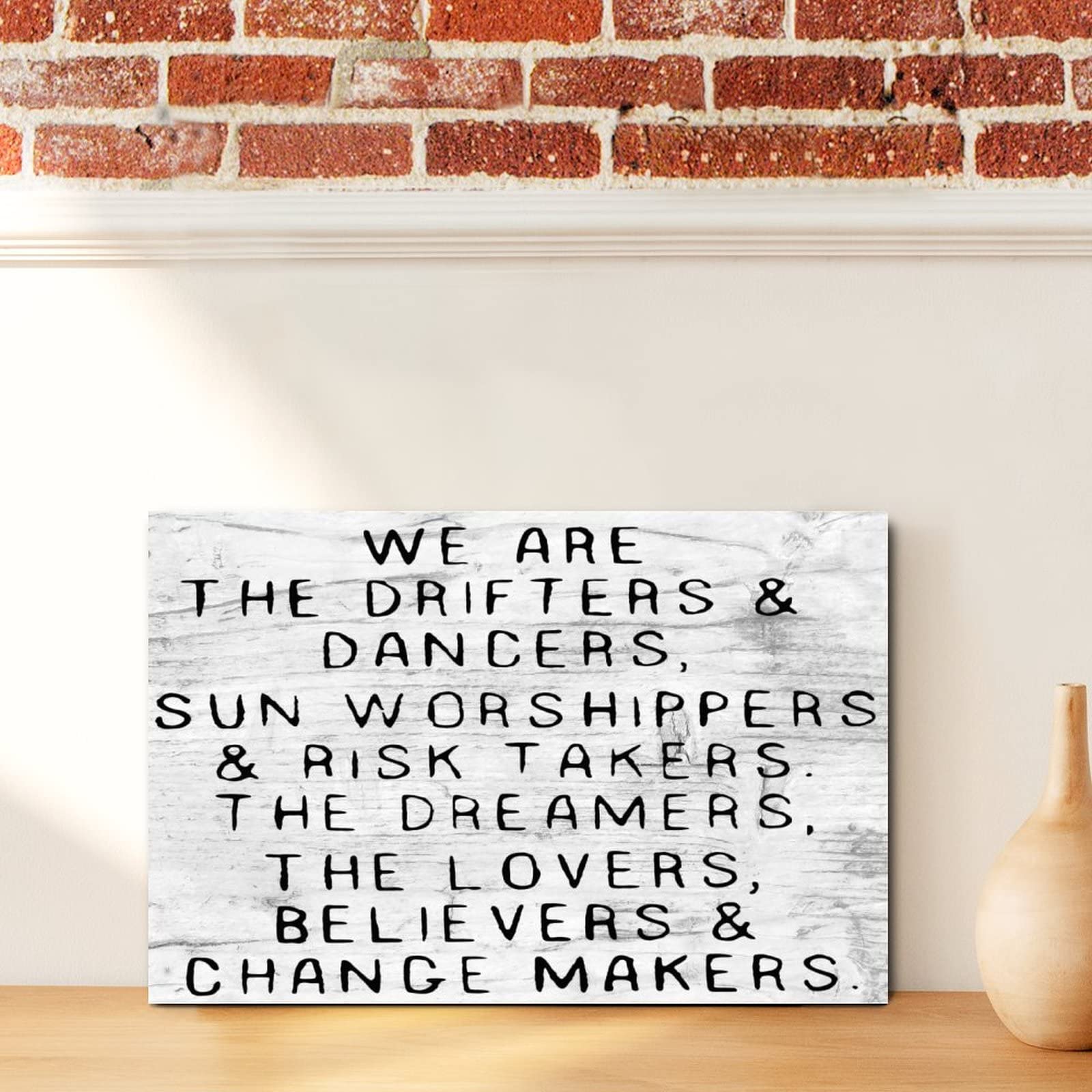 Brandy Melville Signs