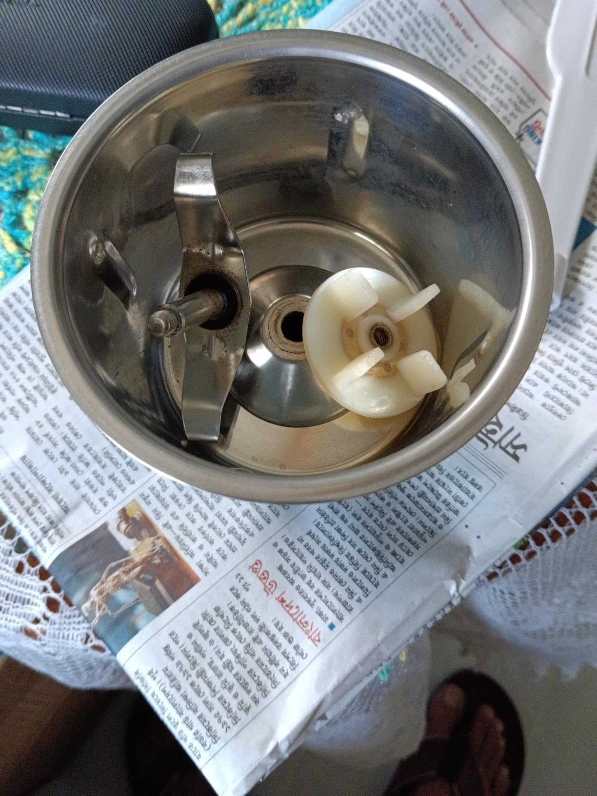 Buy USHA Colt Plus Mg 3772 750-Watt Copper Motor Mixer Grinder With 3 ...