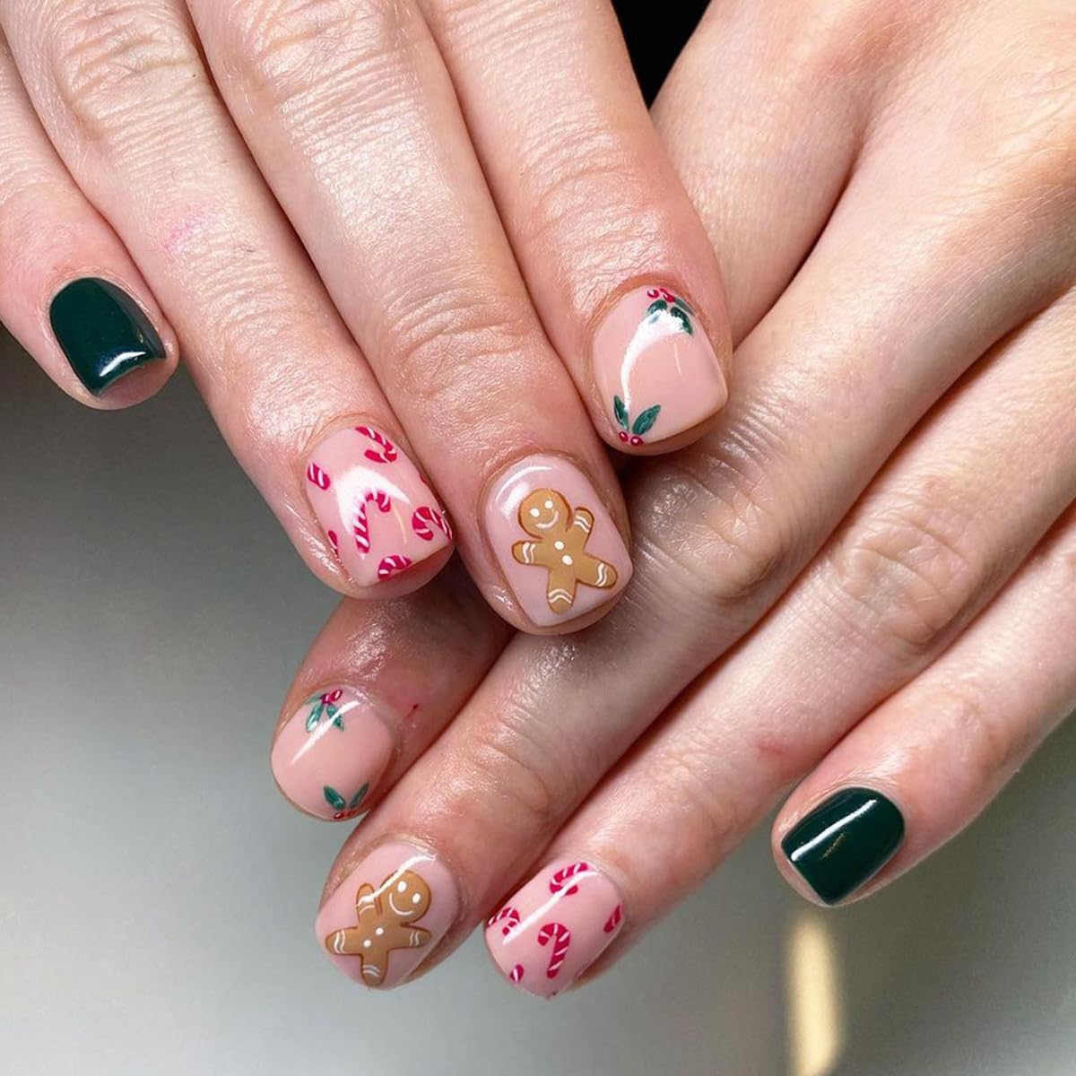 Amazon.com: 24 Pcs Christmas Press on Nails Short Square - SHANRUN Cute ...