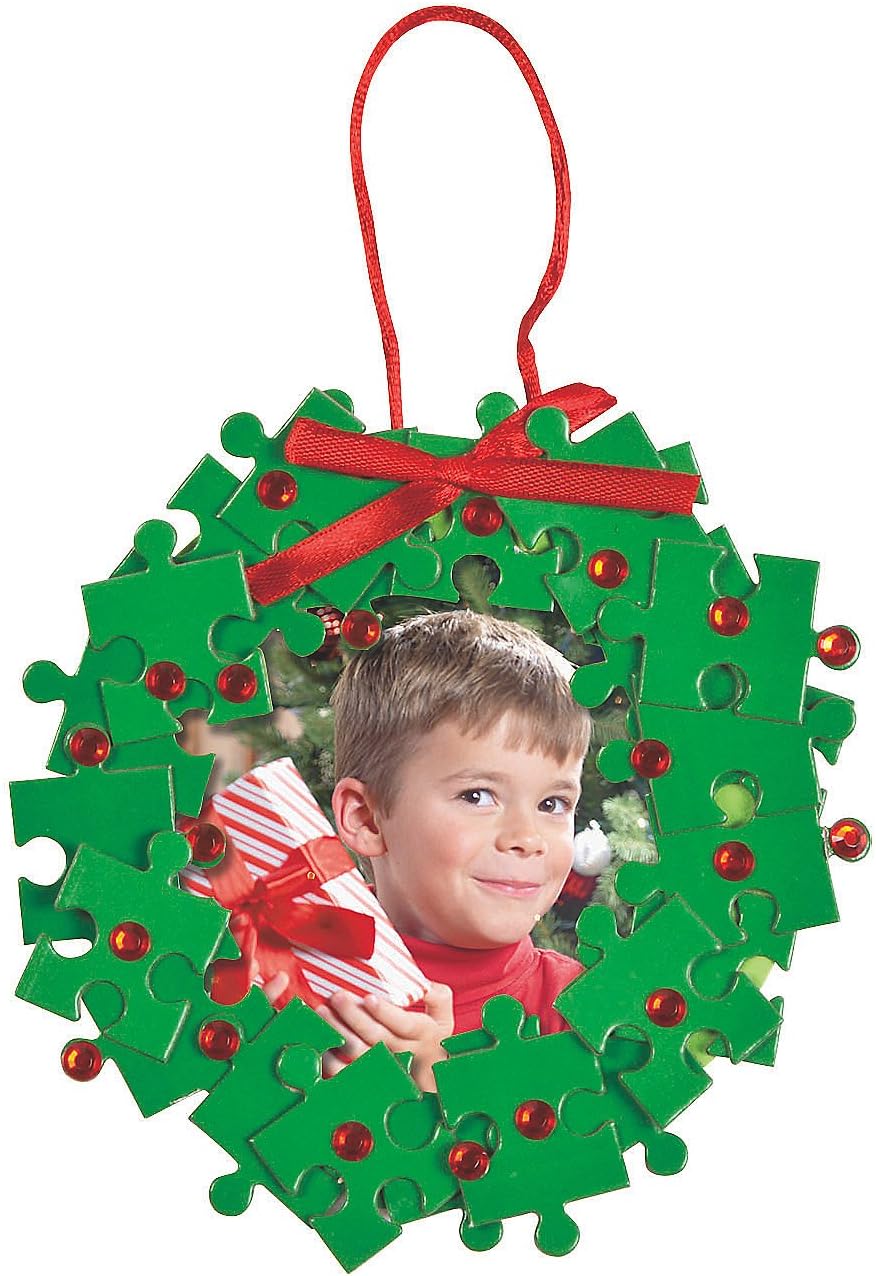 Amazon.com - Puzzle Piece Wreath Picture Ornament Craft Kit - Crafts ...