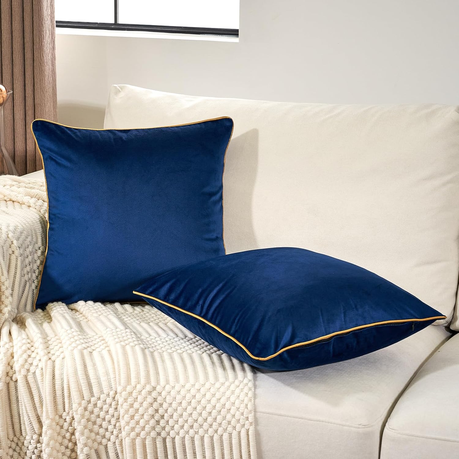 Amazon.com: Aeckself Pack of 2 Navy Blue Velvet Pillow Covers 24 x 24 ...