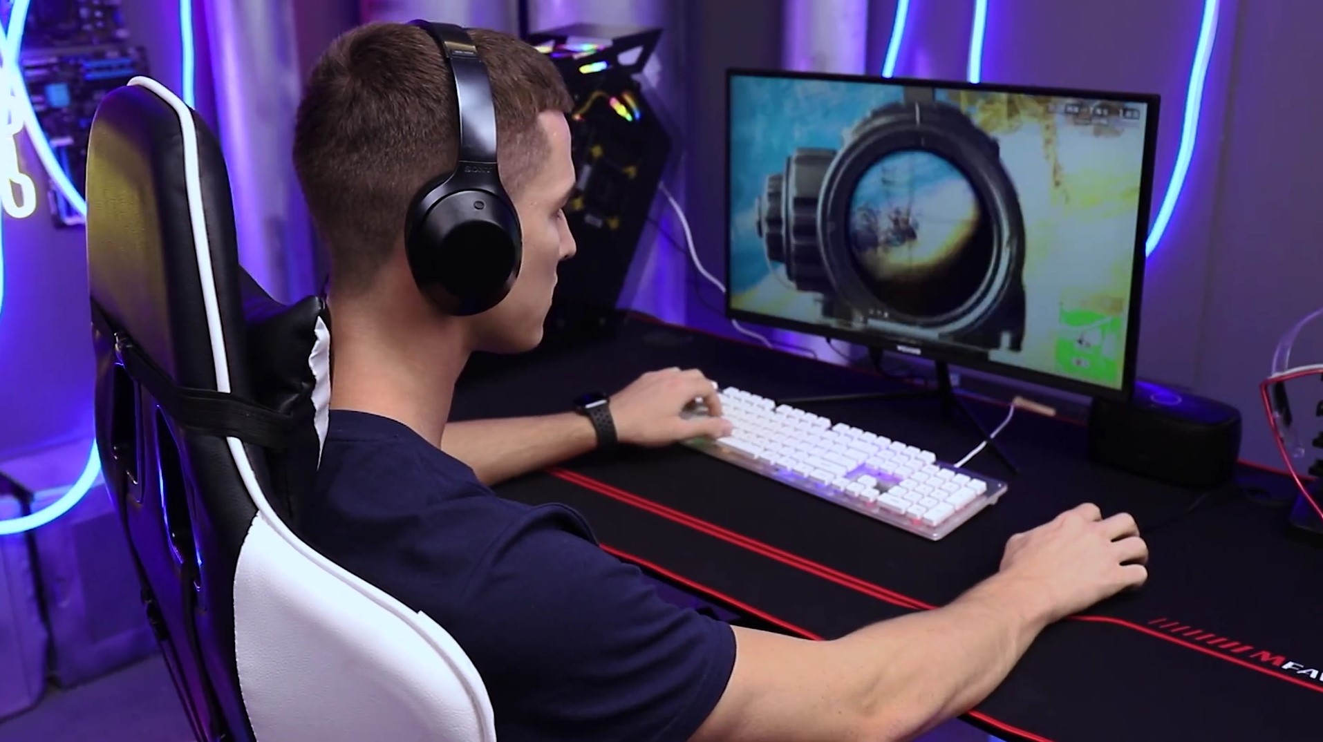 How To Use A Gaming Chair Headrest For Perfect Neck Posture | atelier ...