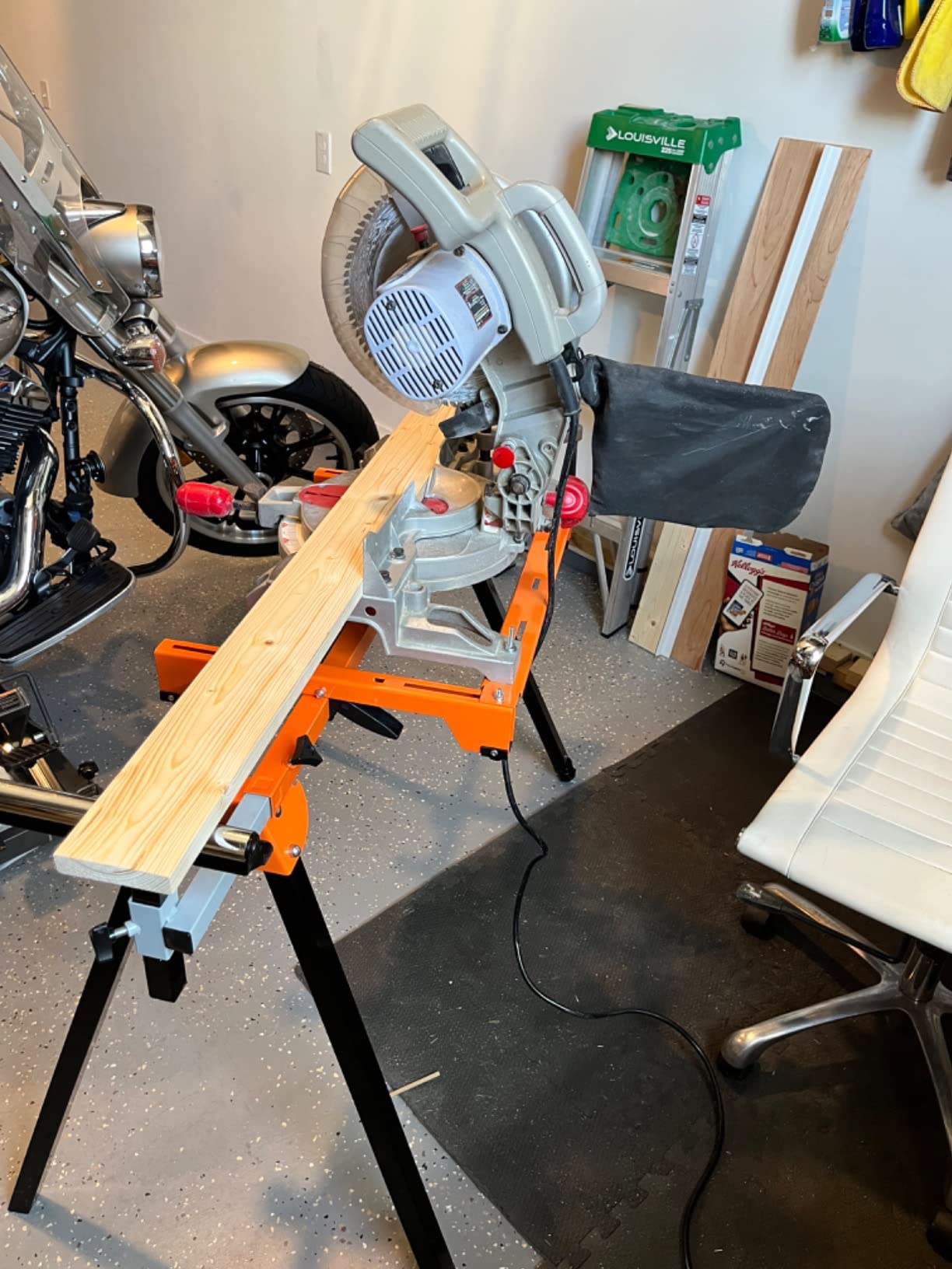 $11/mo - Finance VEVOR Miter Saw Stand, 79in Collapsible Rolling Miter ...