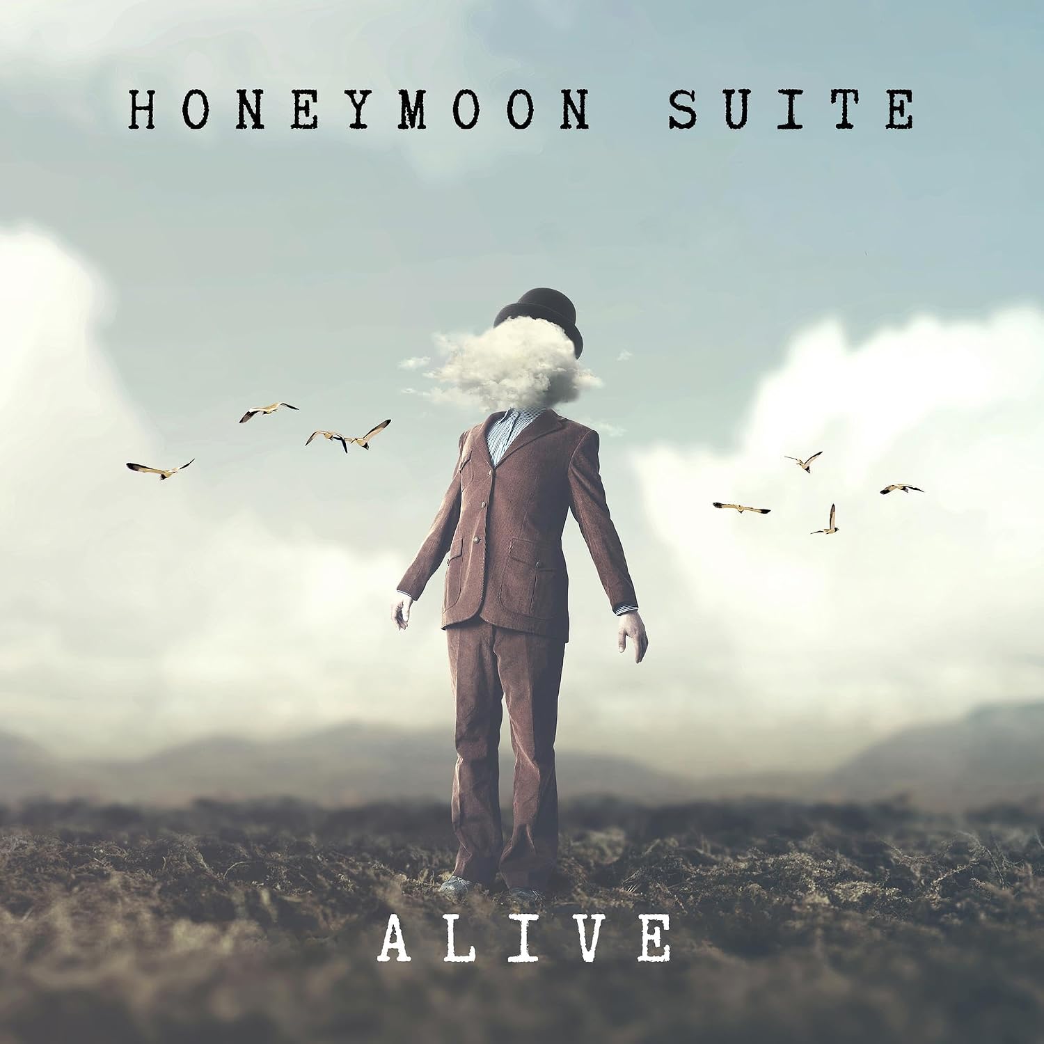 Amazon.co.jp: Alive: ミュージック