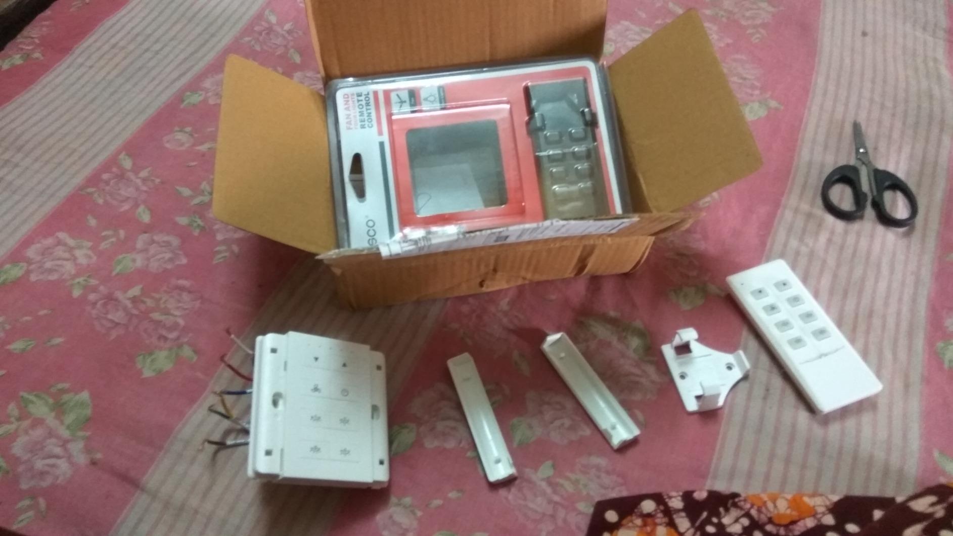 Posco Plastic 4 Lights and 1 Fan Switch with Speed Regulation Remote ...