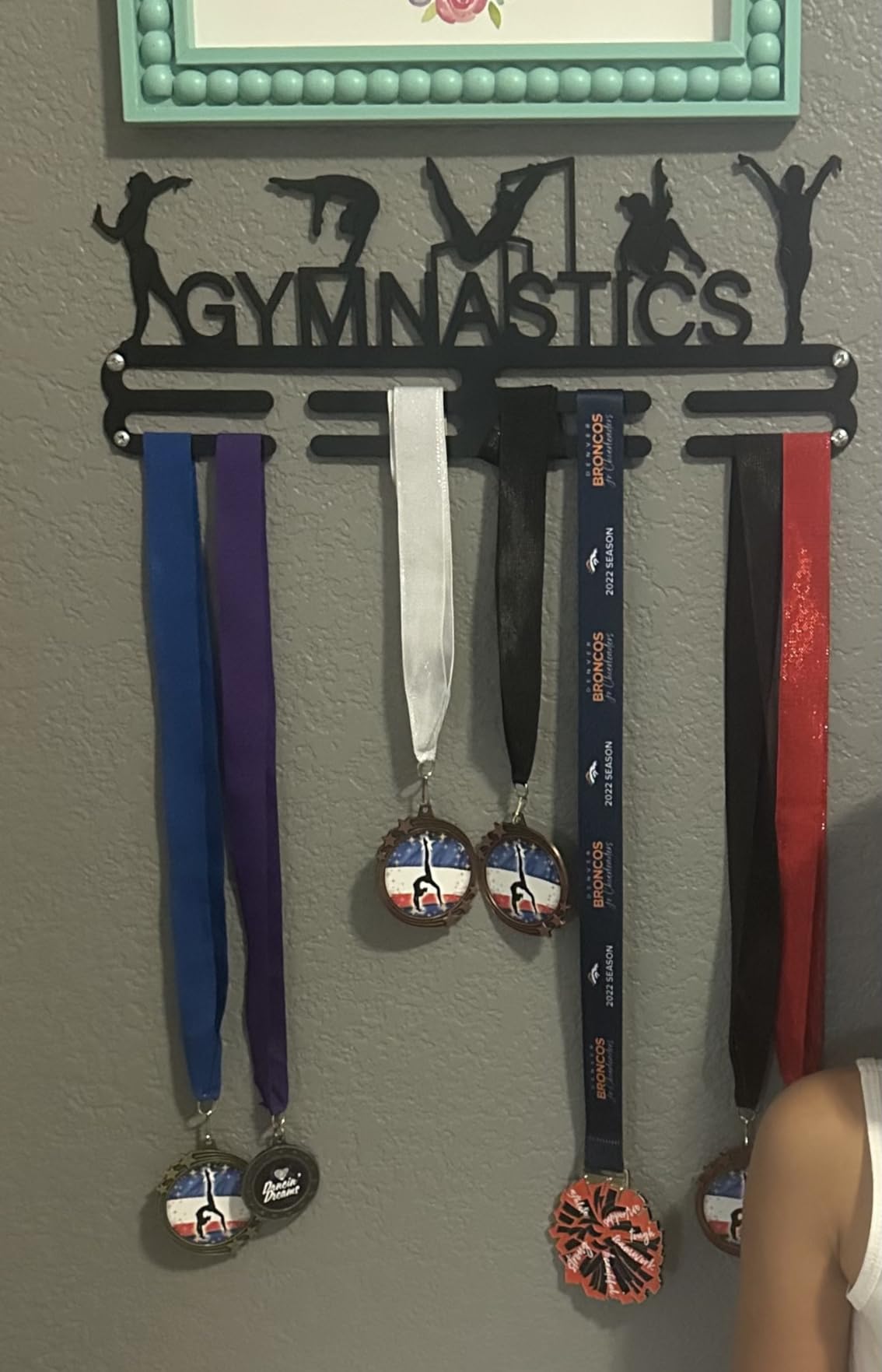 Amazon.com: SUPERDANT Gymnastics Medal Hook Sports Medal Holder Display ...