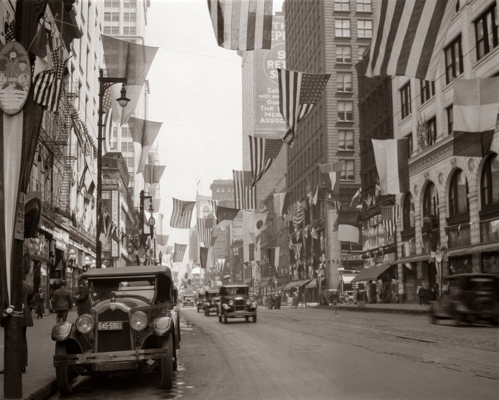 Chicago In The 1920s And 1930s 1920s 1926 Downtown Chicago State