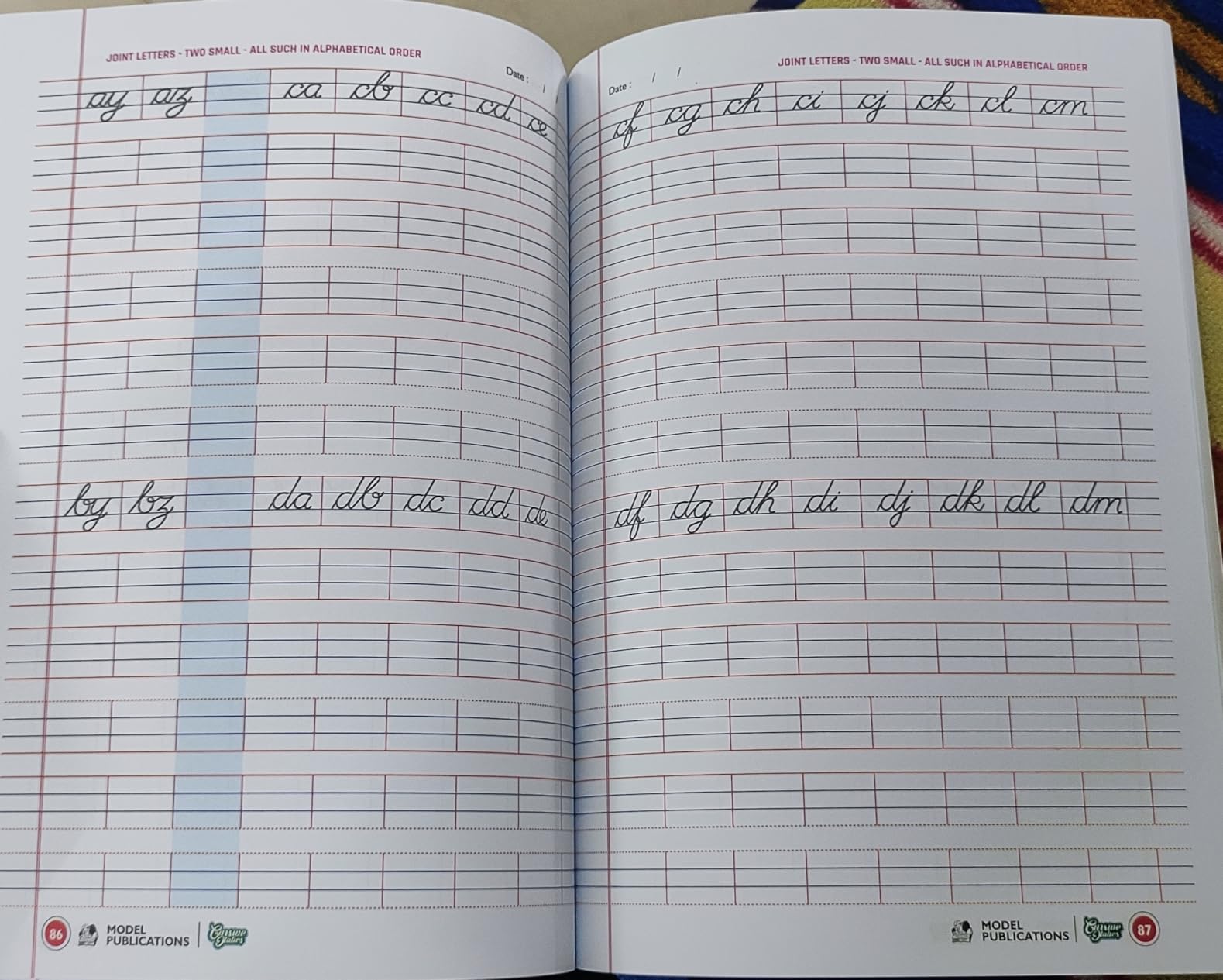 Cursive Italics' HANDWRITING PRACTICE BOOK (For All Age Groups) : SOMAN ...