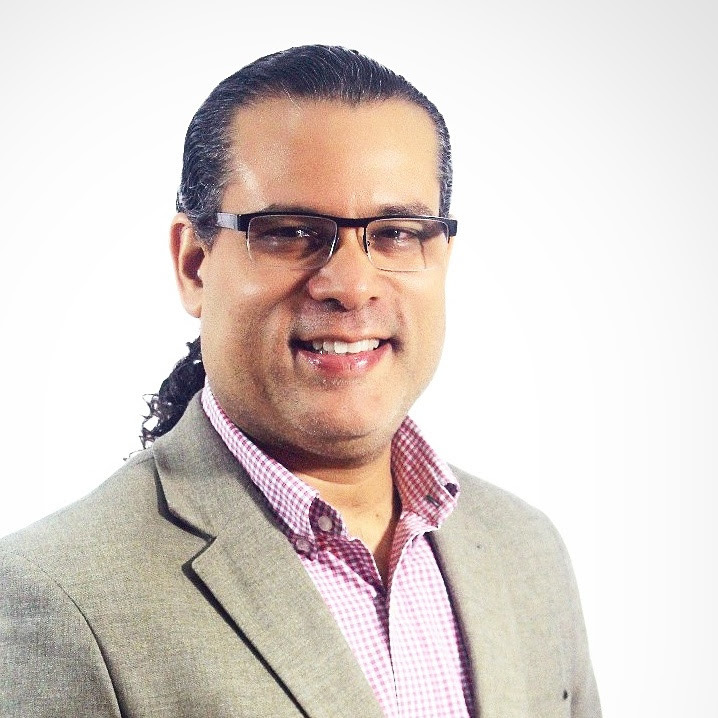 Amazon.com.mx: César Andrés Caamaño: libros, biografía, última ...