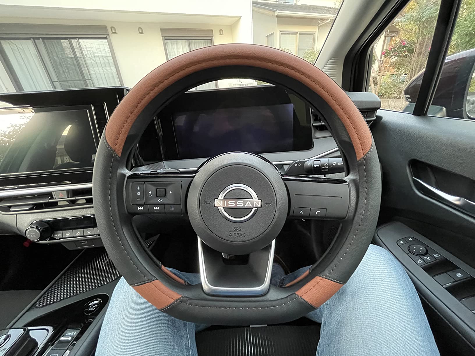 Amazon | LEXLEYS 日産 新型ノート E13系 e-POWER 新型オーラ セレナ CA28系 エクストレイル T33系 キックス P15系 専用設計 本革ハンドルカバー ...