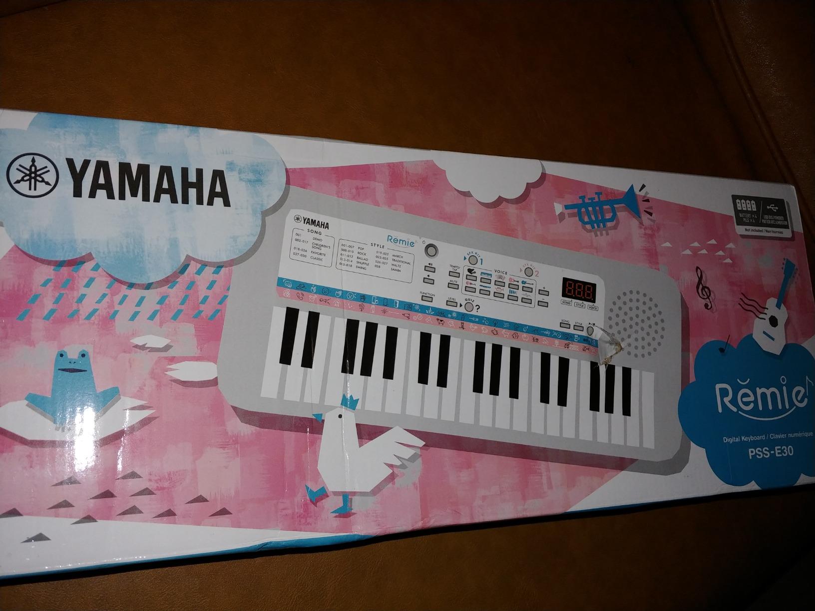 Yamaha Remie PSS-E30 37-Key Portable Mini Keyboard, White : Amazon.in ...