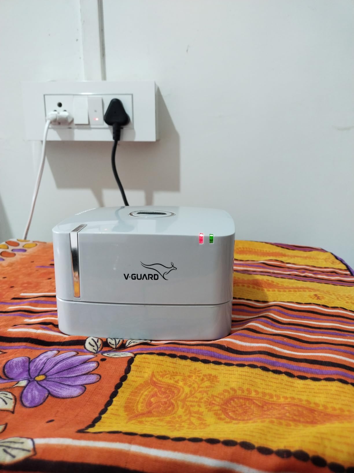 Buy V-Guard VGSD 50 Supreme Stabilizer for Refrigerator up to 300 L ...