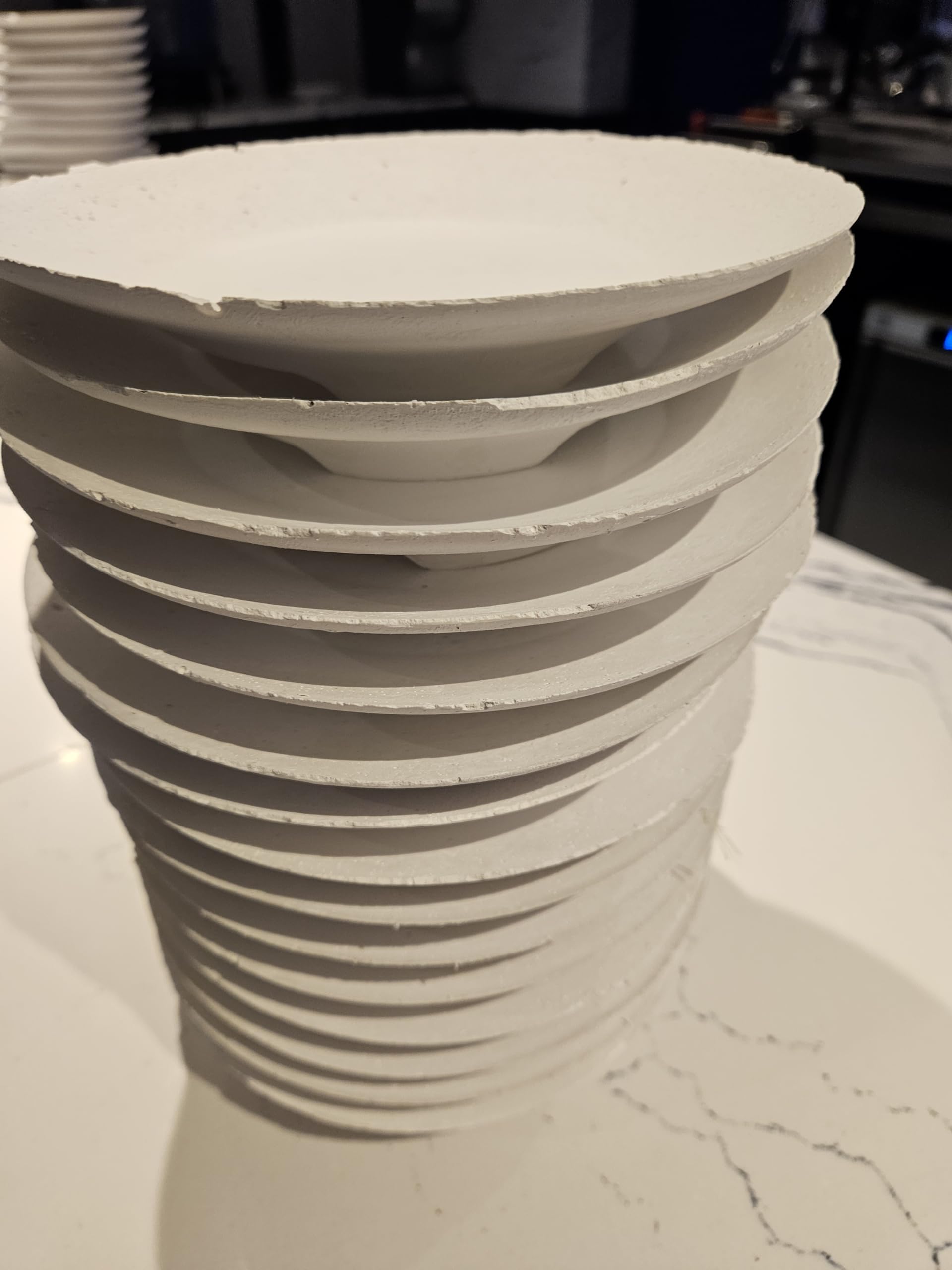 Breakable plates for greek weddings | Beachweddingtips.com