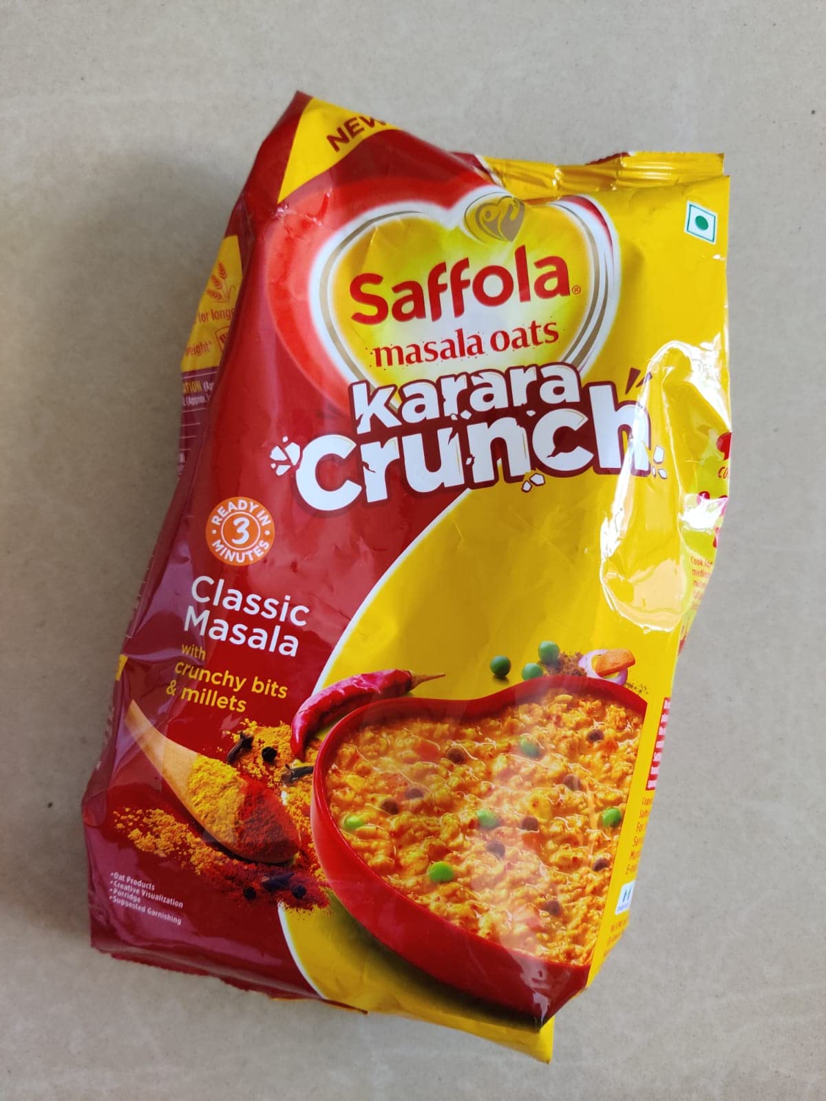Saffola Masala Oats Karara Crunch, Tasty Evening Snack, Classic Masala ...