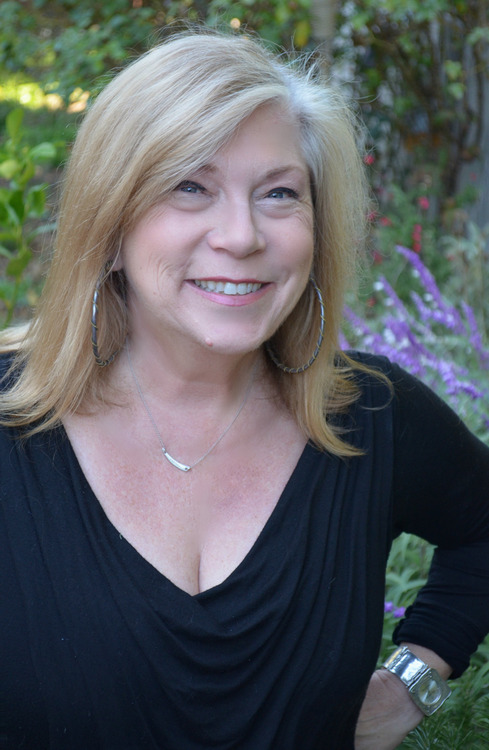 Amazon.com: April Philips: books, biography, latest update