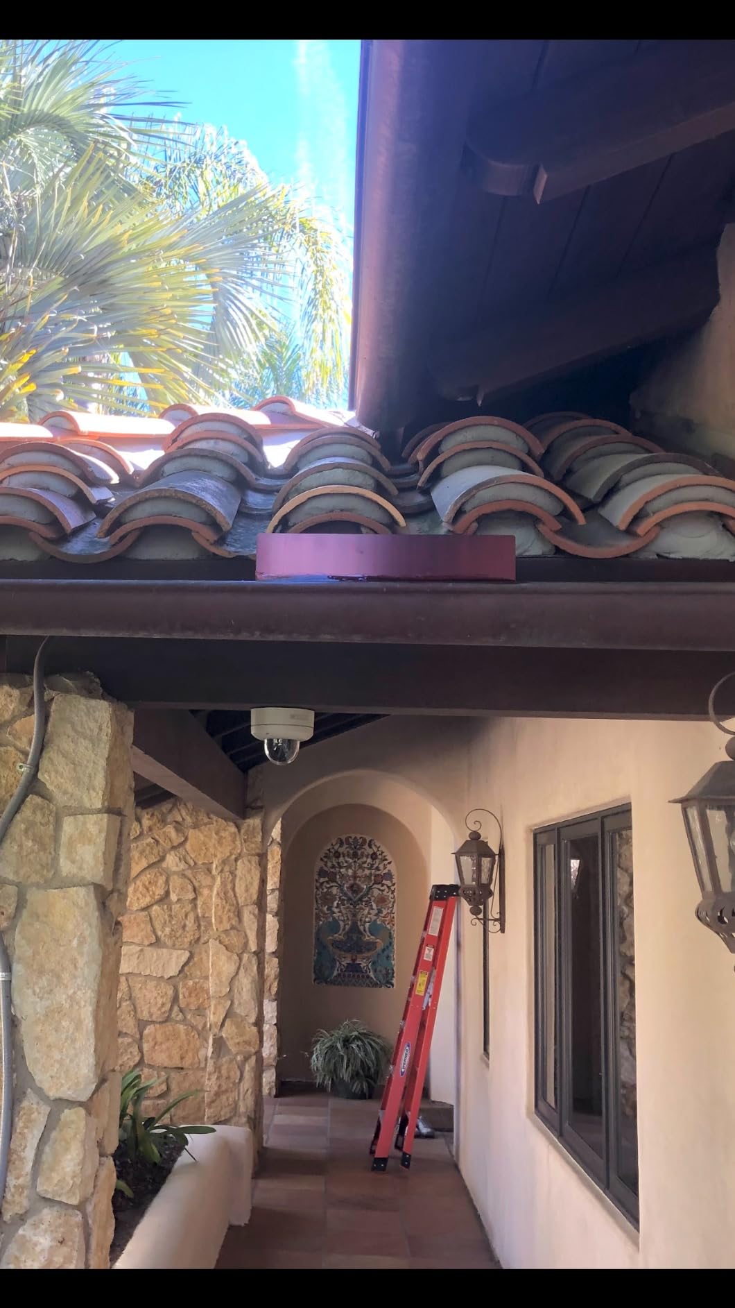 Aoibrloy 2PCS Brown Gutter Valley Splash Guards for Rain, Aluminum Rain ...