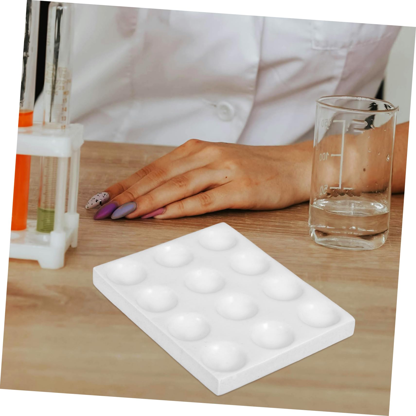 Spot Plate Used In Laboratory Drawing