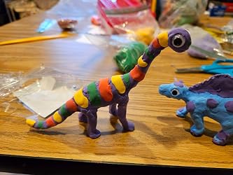 Amazon.com: NATIONAL GEOGRAPHIC Clay Dinosaur Arts & Crafts Kit ...