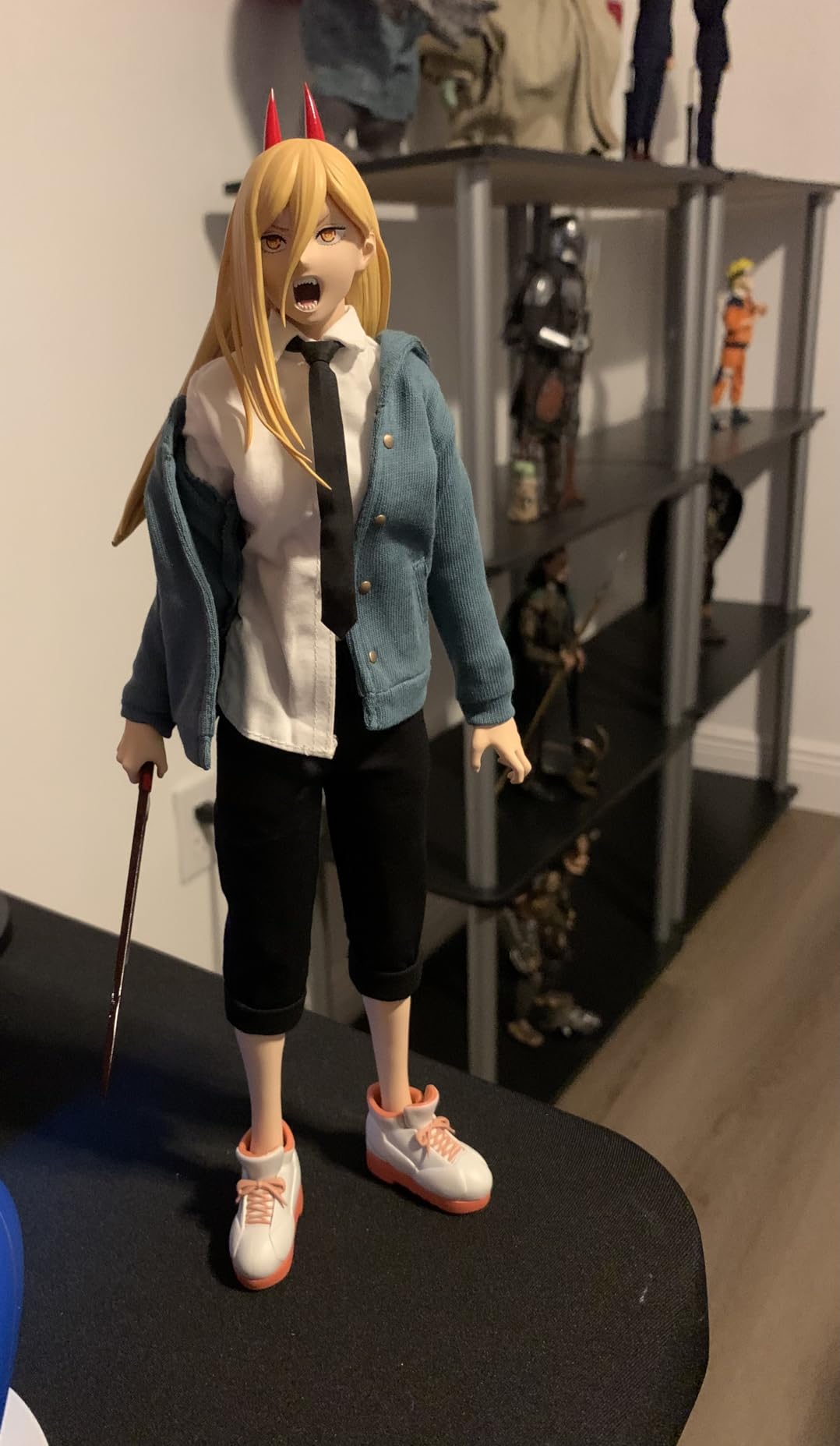 Amazon.com: threezero Chainsaw Man: Power FigZero 1:6 Scale Figure : Toys & Games