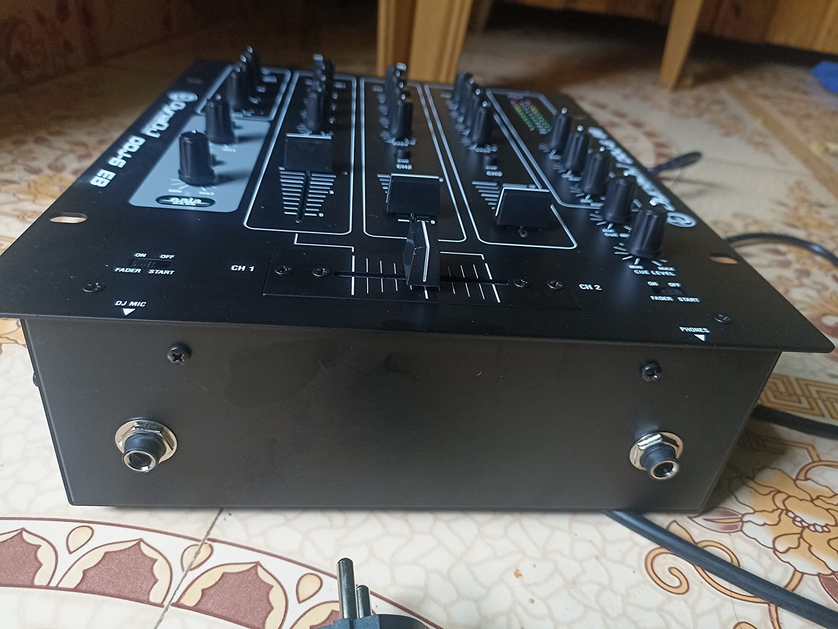 Dynatech DDJ-6 Three Channel DJ Mixer : Amazon.in: Musical Instruments