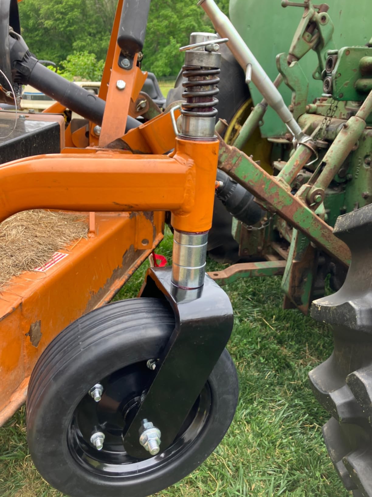 Amazon.com: Bush Hog 10" Solid Molded Finish Mower Wheel Assembly 1 ...