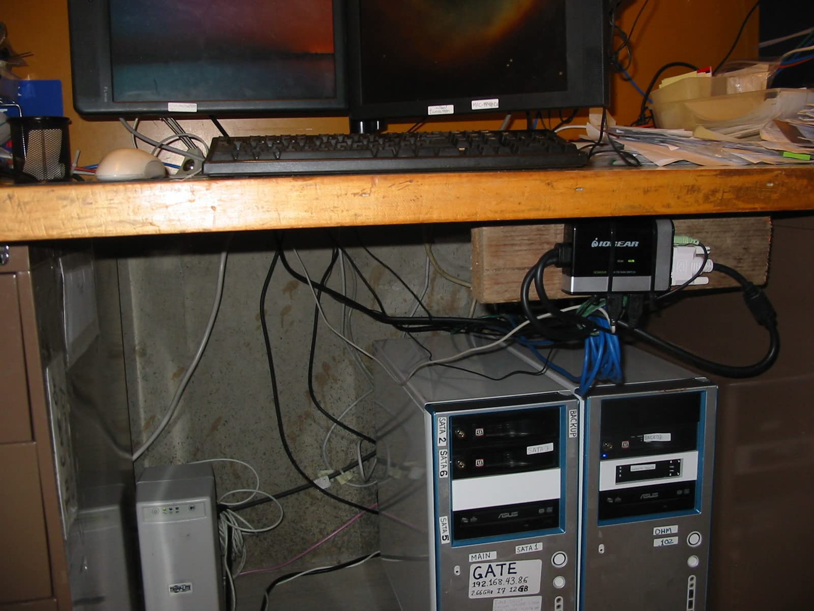 $7/mo - Finance IOGEAR 2-Port USB VGA Cabled KVM Switch - 2048 x 1536 ...