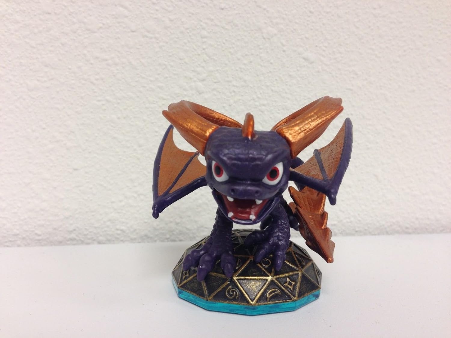 Amazon.com: Skylanders Swap Force Mega Ram Spyro FIGURE LOOSE : Video Games