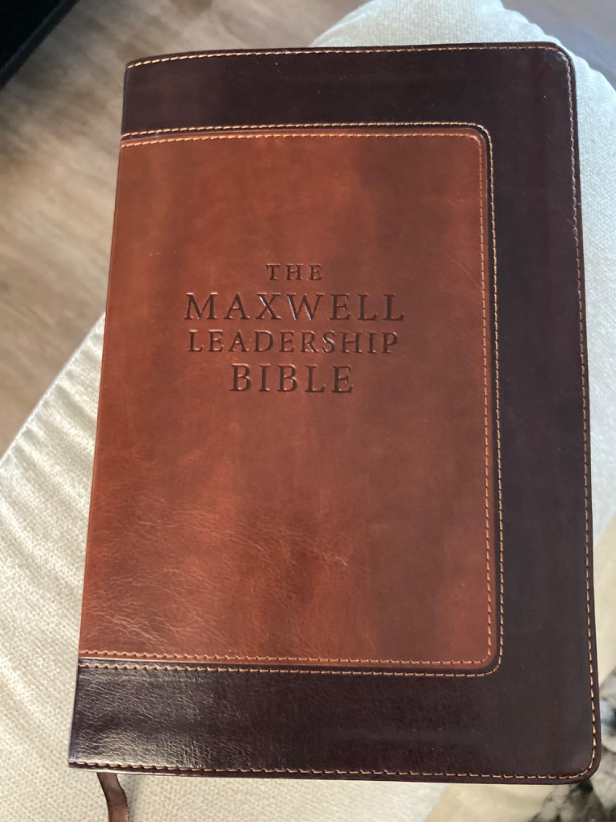 NIV, The Maxwell Leadership Bible, Leathersoft, Brown/Light Brown: Holy ...