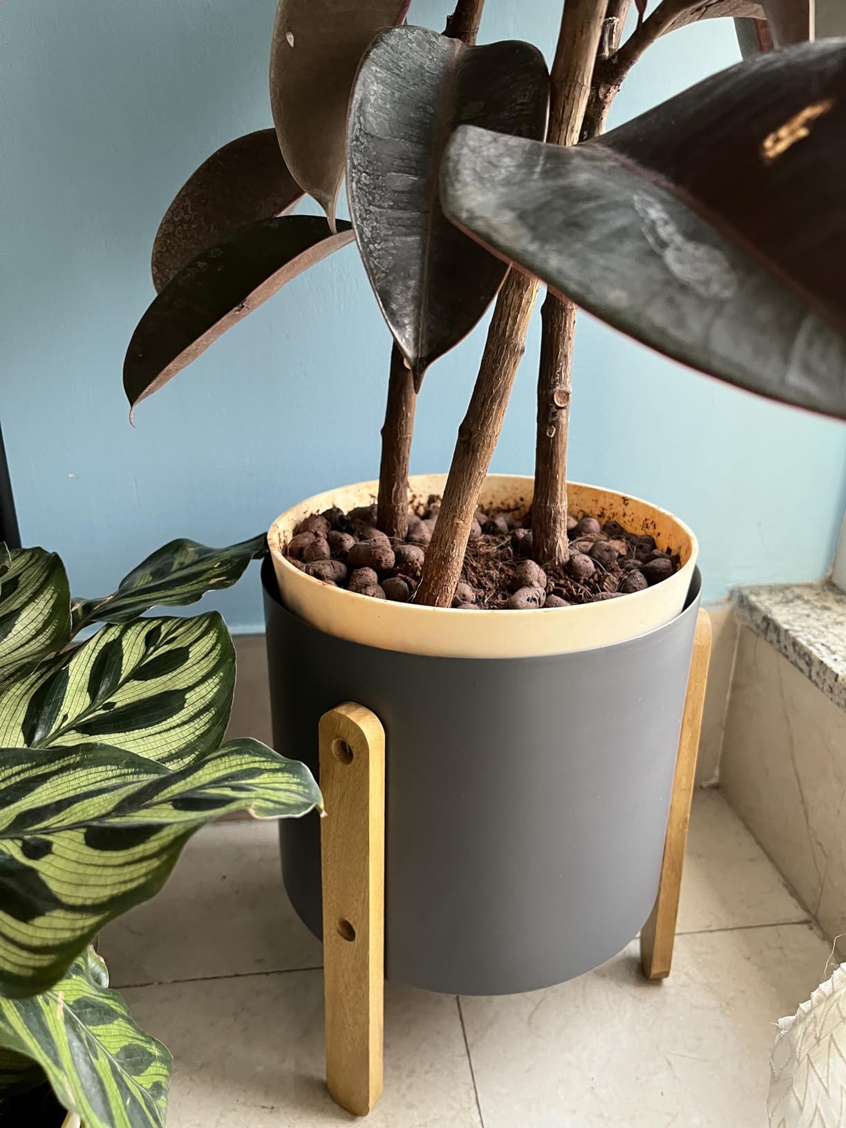 KYARI Wooden Single Planter Stand for Balcony Indoor Outdoor Garden ...