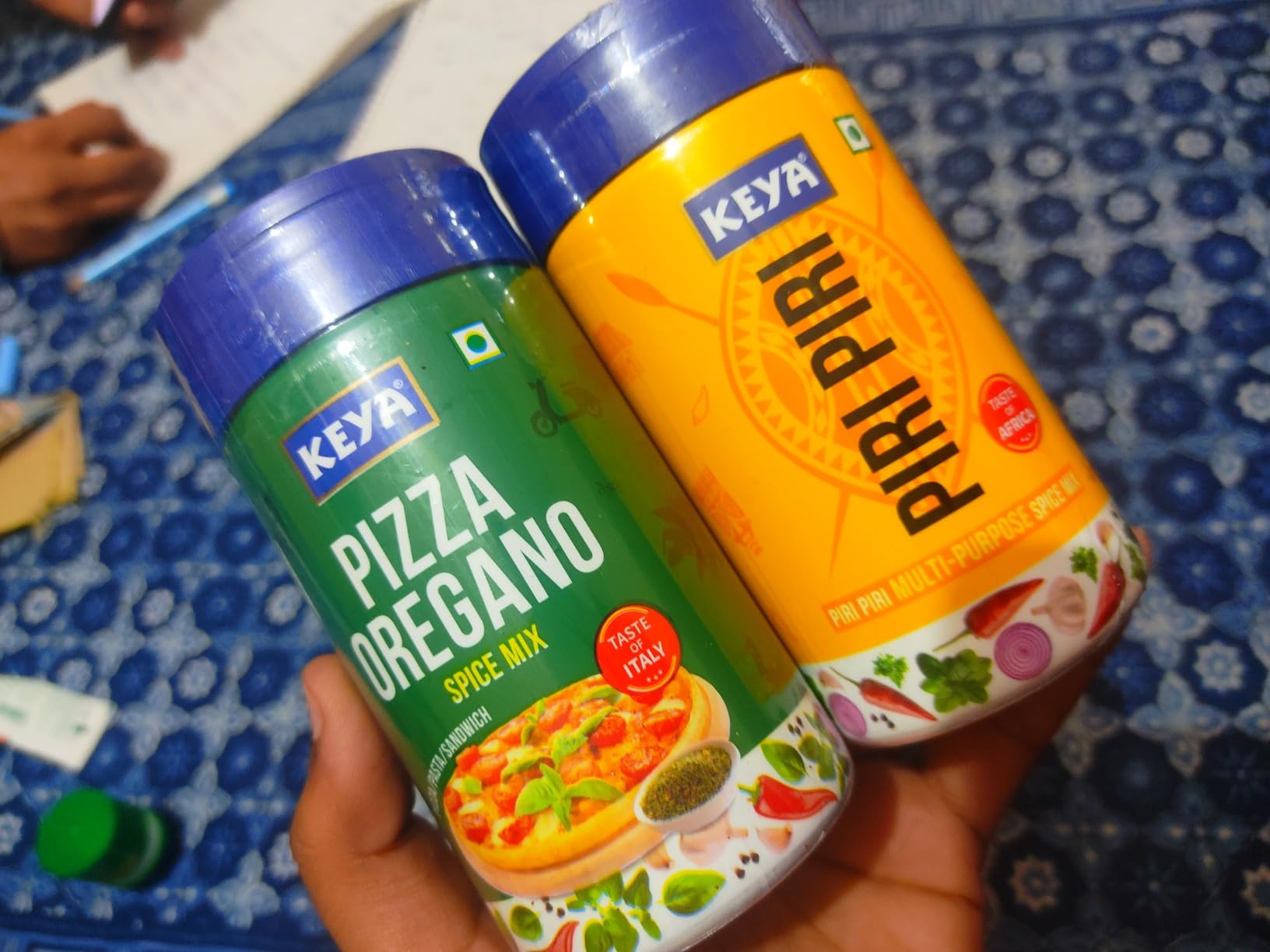 Keya Sprinklers Combo | Italian Pizza Oregano 80g | Piri Piri 100g ...