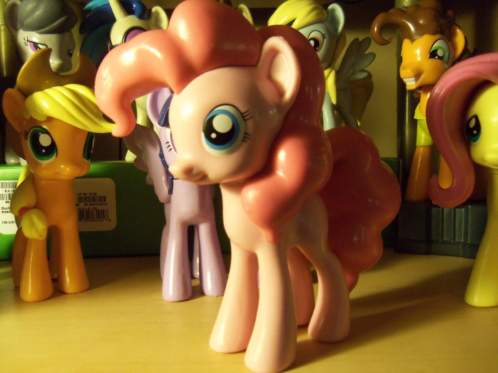 Amazon.com: FunKo My Little Pony: Pinkie Pie Vinyl Figure : Toys & Games
